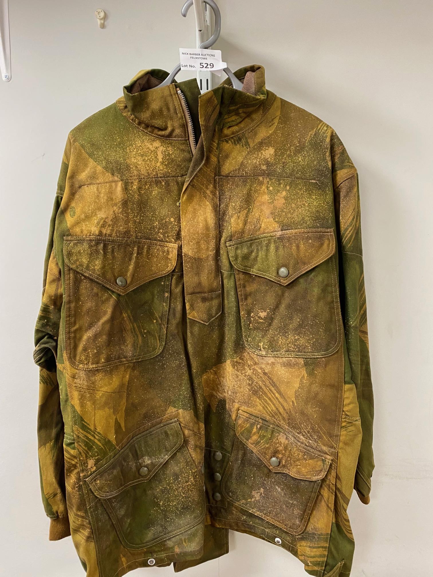 Militaria : Denison WW2 British airborne smock, light staining, complete.