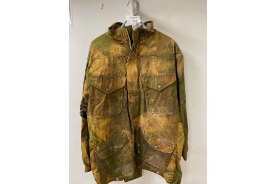 Militaria : Denison WW2 British airborne smock, light staining, complete.