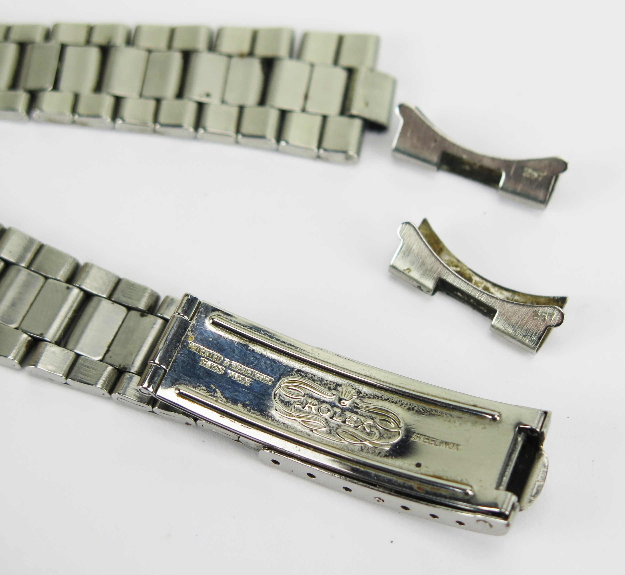 Rolex Oyster clasp stamped "4 71", 15cm long, 19mm end link, stamped ...