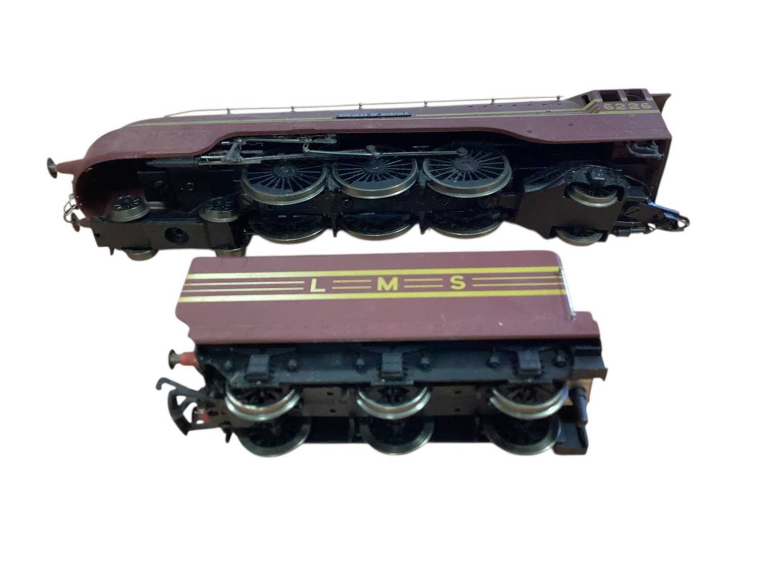 Hornby OO Gauge BR maroon 4-6-2 Princess Class Princess Margaret Rose ...