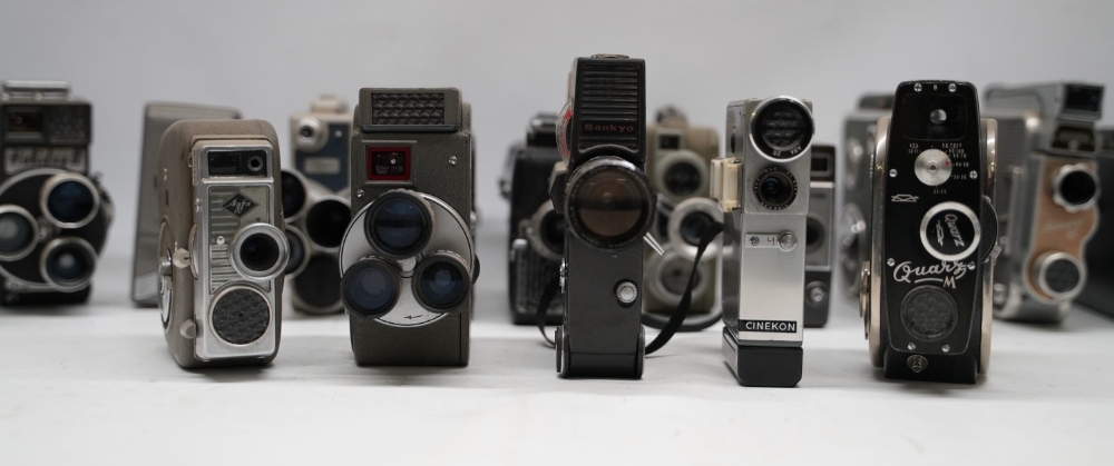 Mixed collection of standard 8mm cine film cameras, including Kodak ...