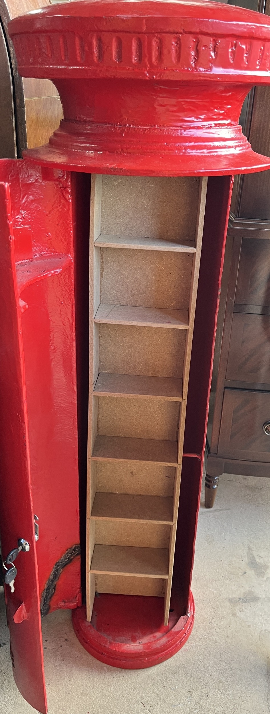 Cast iron Royal Mail reproduction free standing post box with internal ...