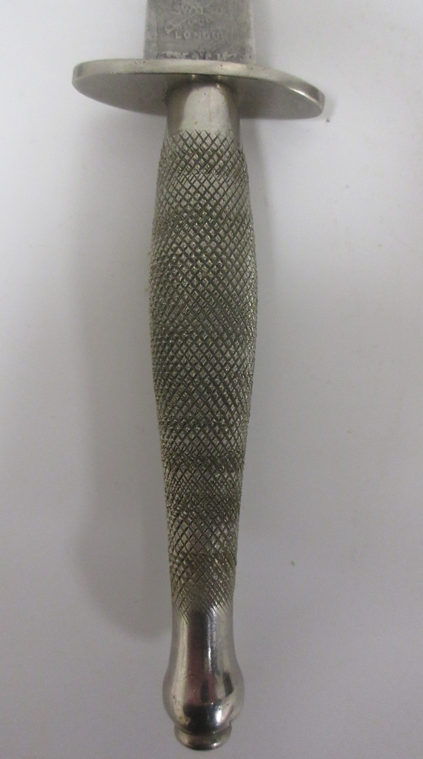 Fairbairn-Sykes Fighting Knife. 1st pattern, made by Wilkinson Sword ...