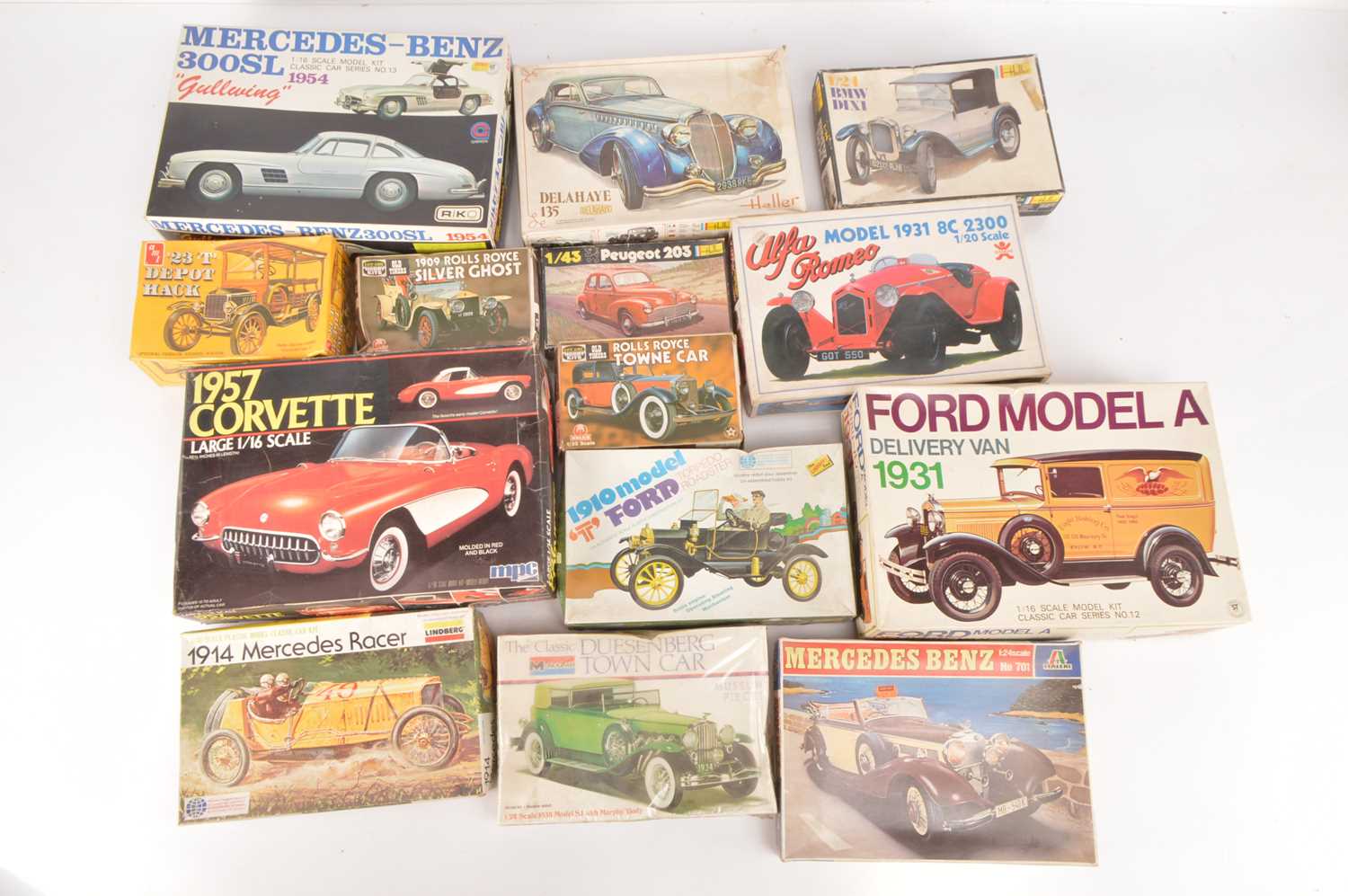 Collection of boxed unmade American Car kits various scales from 1/16-1 ...