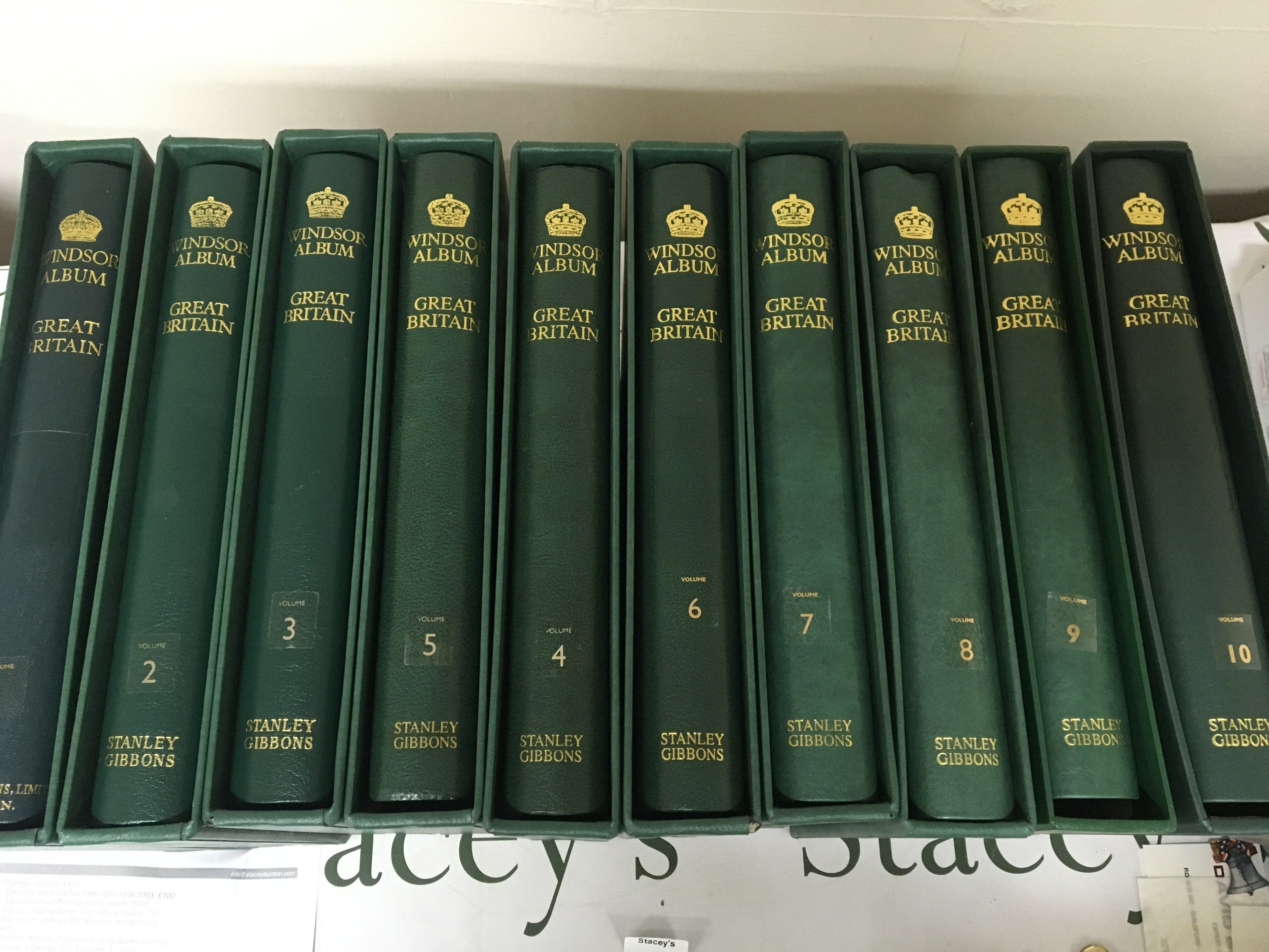 A Set of ten well presented Windsor Great Britain stamp albums Stanley ...