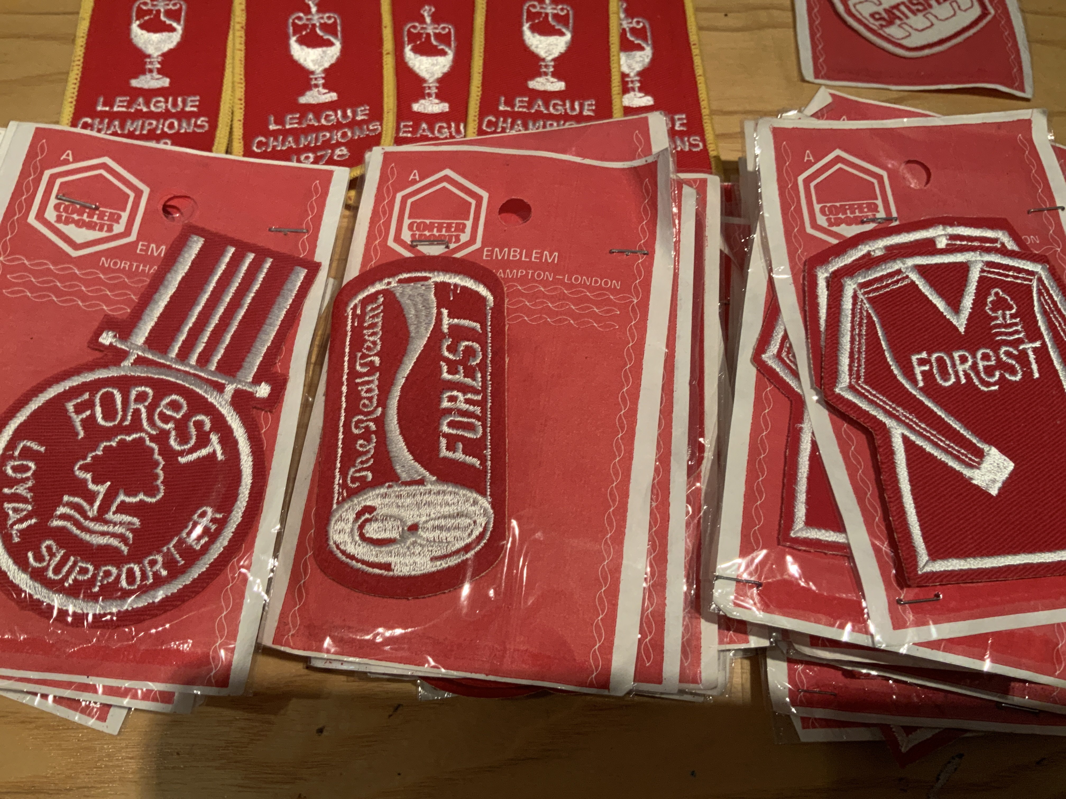 Nottingham Forest Coffer Sports Sealed Cloth Football Badge Collection ...