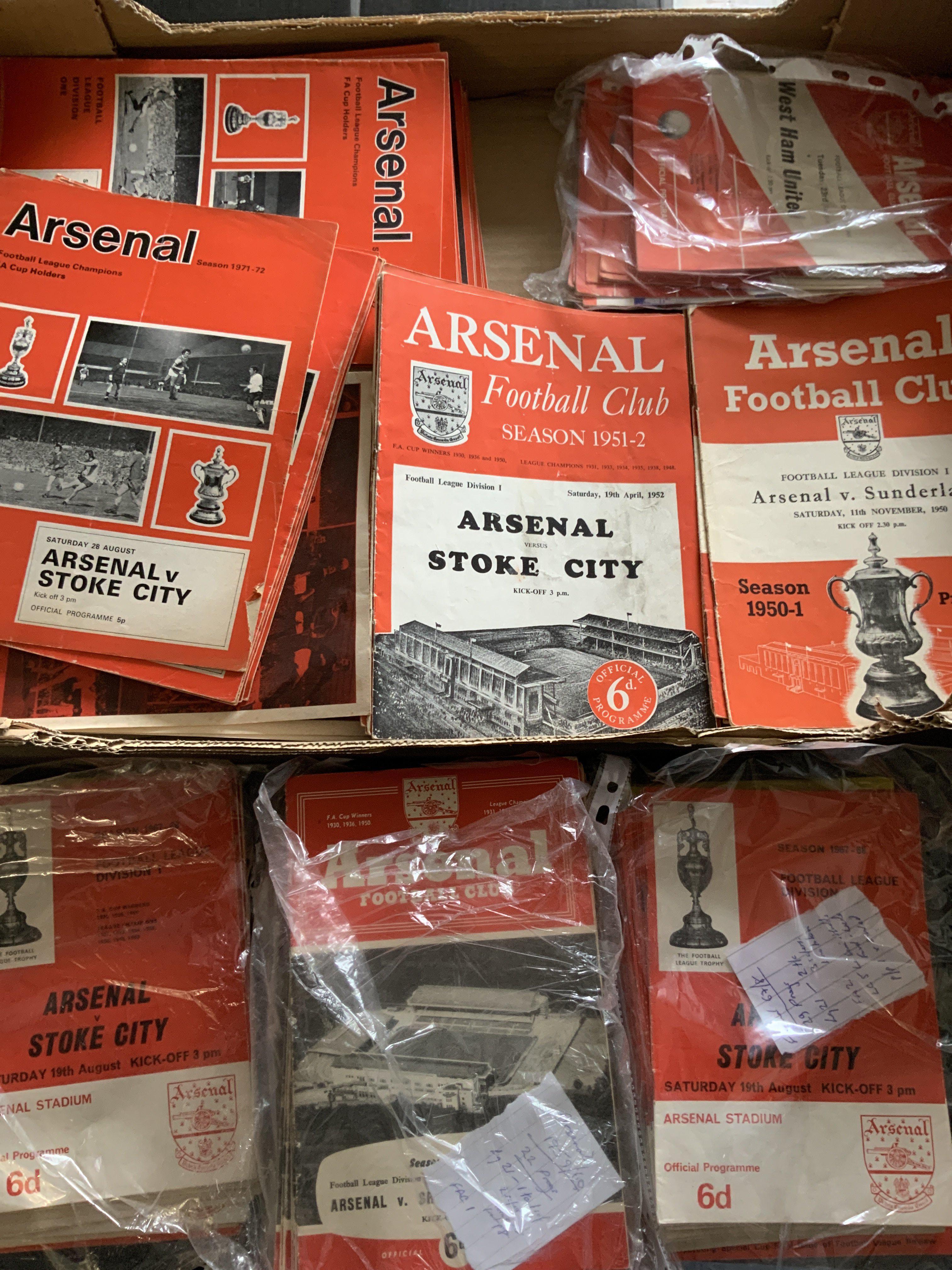 Arsenal Home Football Programmes: Approximately 80 from the 50s to ...