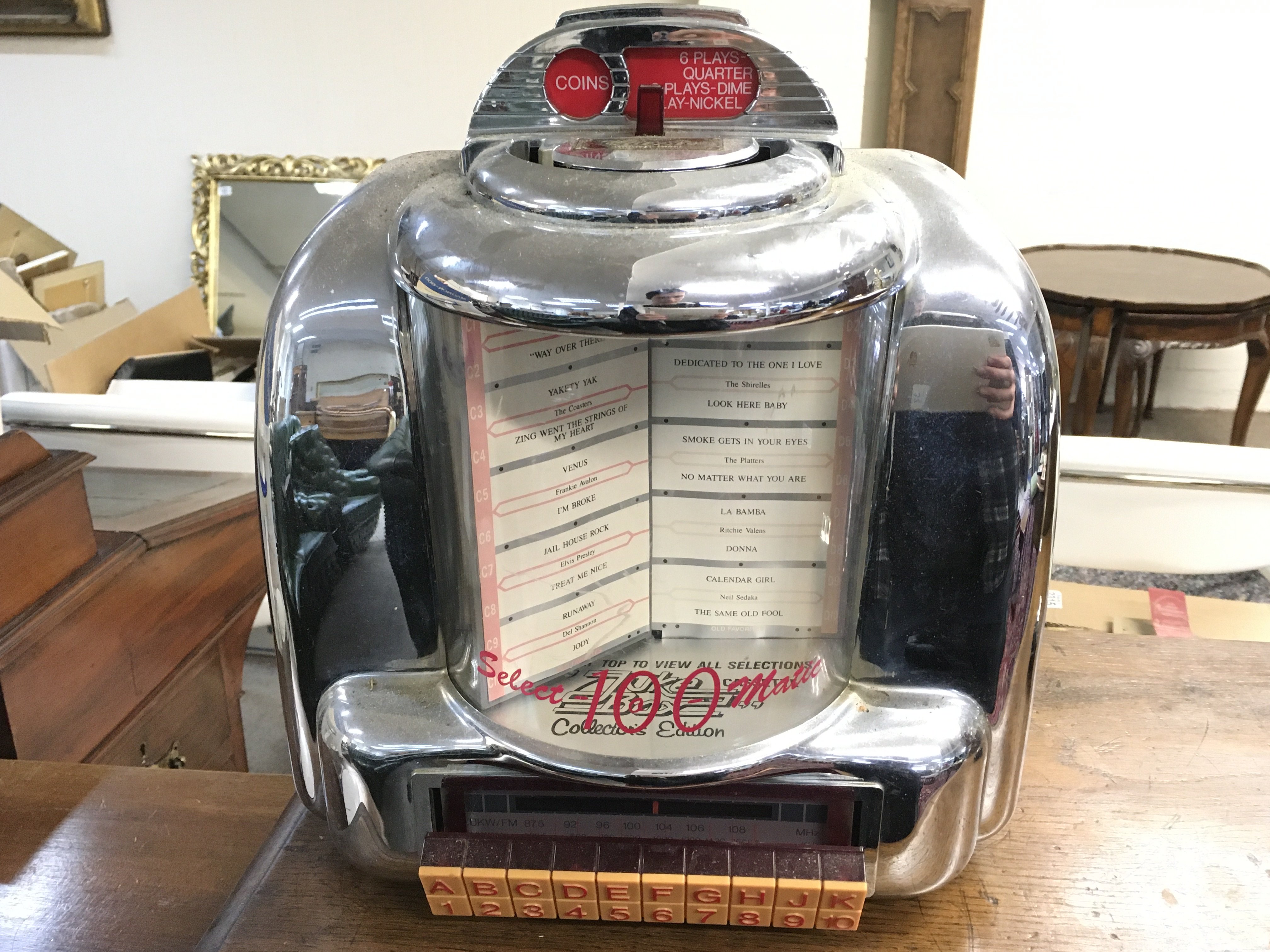 A Select 100 matic radio classic collectors edition CR-9. No reserve ...
