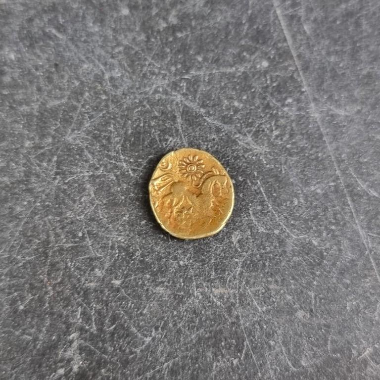 Coins: UK, a Celtic Atrebates or Regni 'Bognor Cogwheel' type gold ...