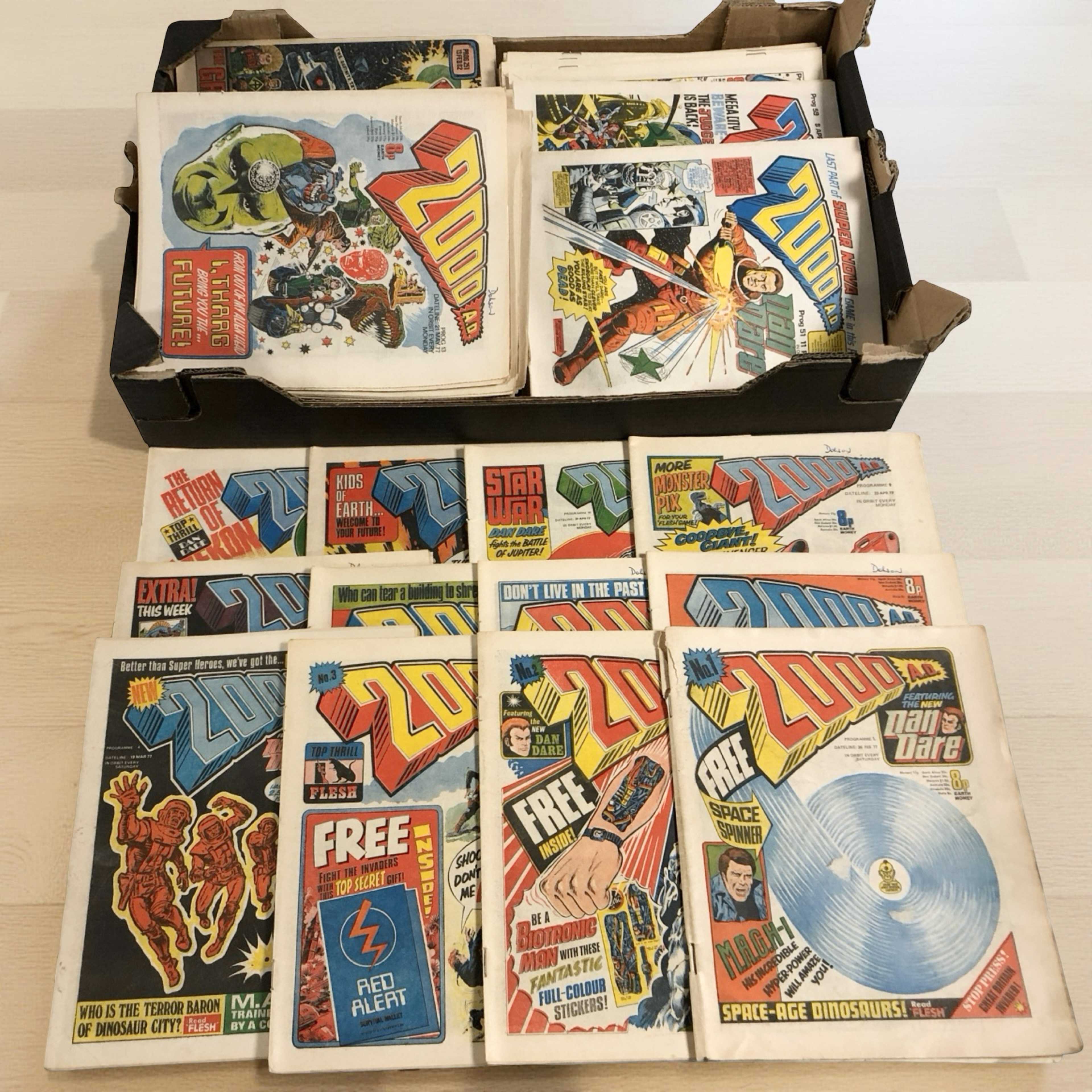 2000 AD comics including issues 1 - 100, circa 1977 and a partial run ...