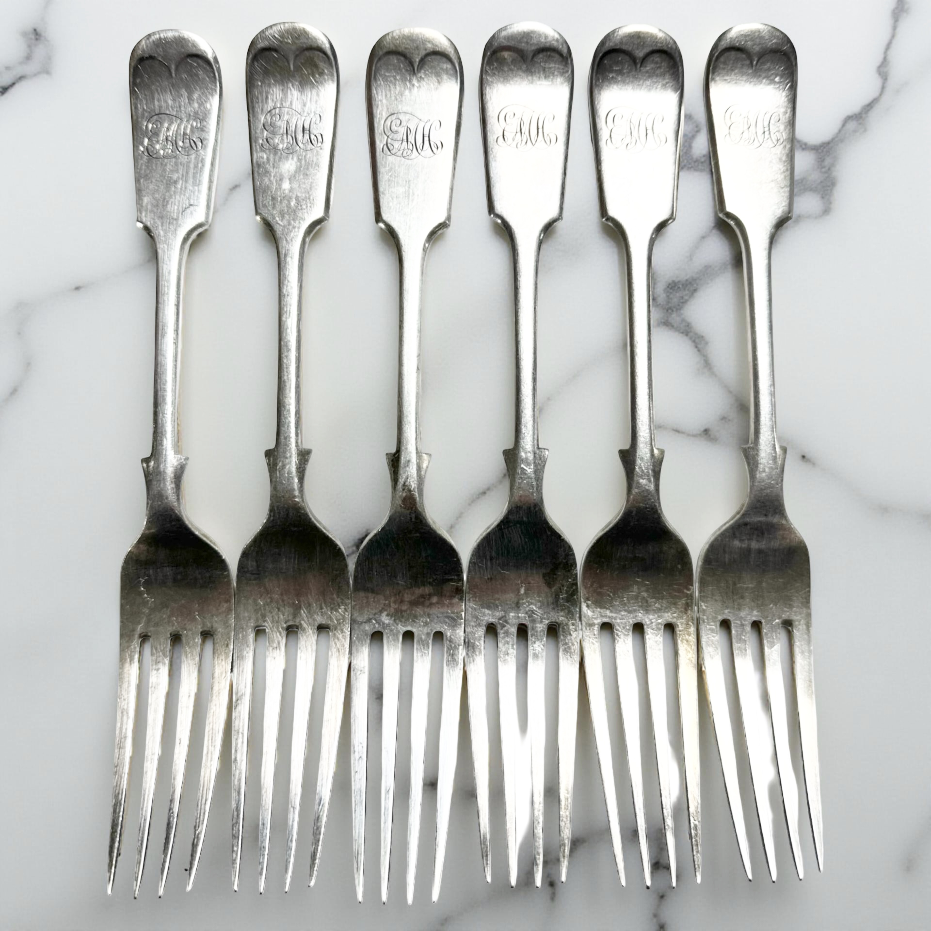 A set of six George V silver dessert forks, Henry Williamson Ltd ...