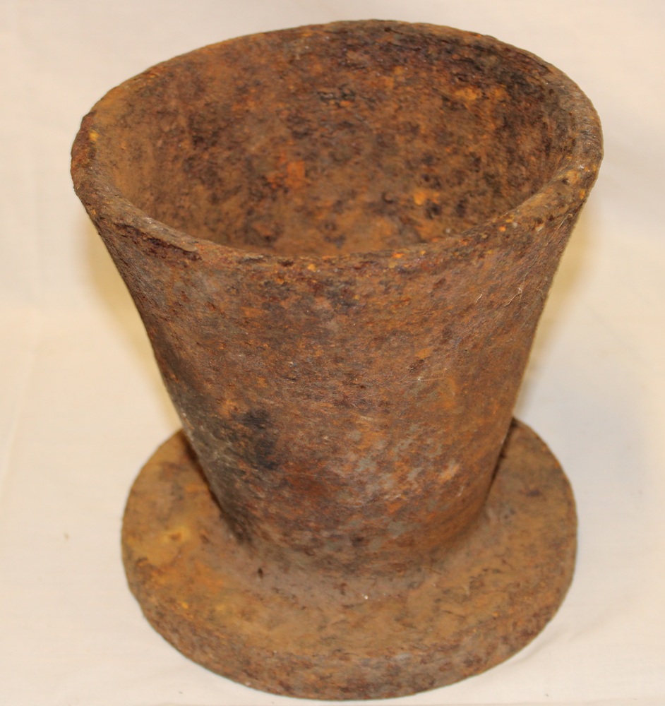 An 18th/19th century Cornish iron mining smelting crucible, 7" high