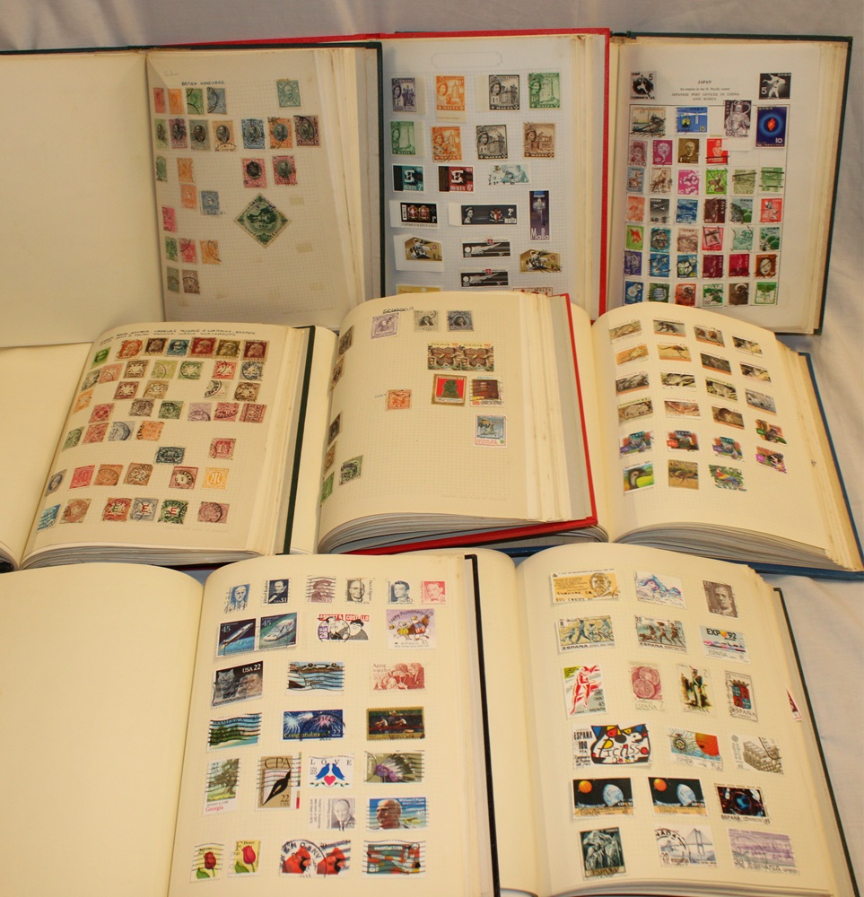 A large collection of World stamps contained in ten folder albums ...
