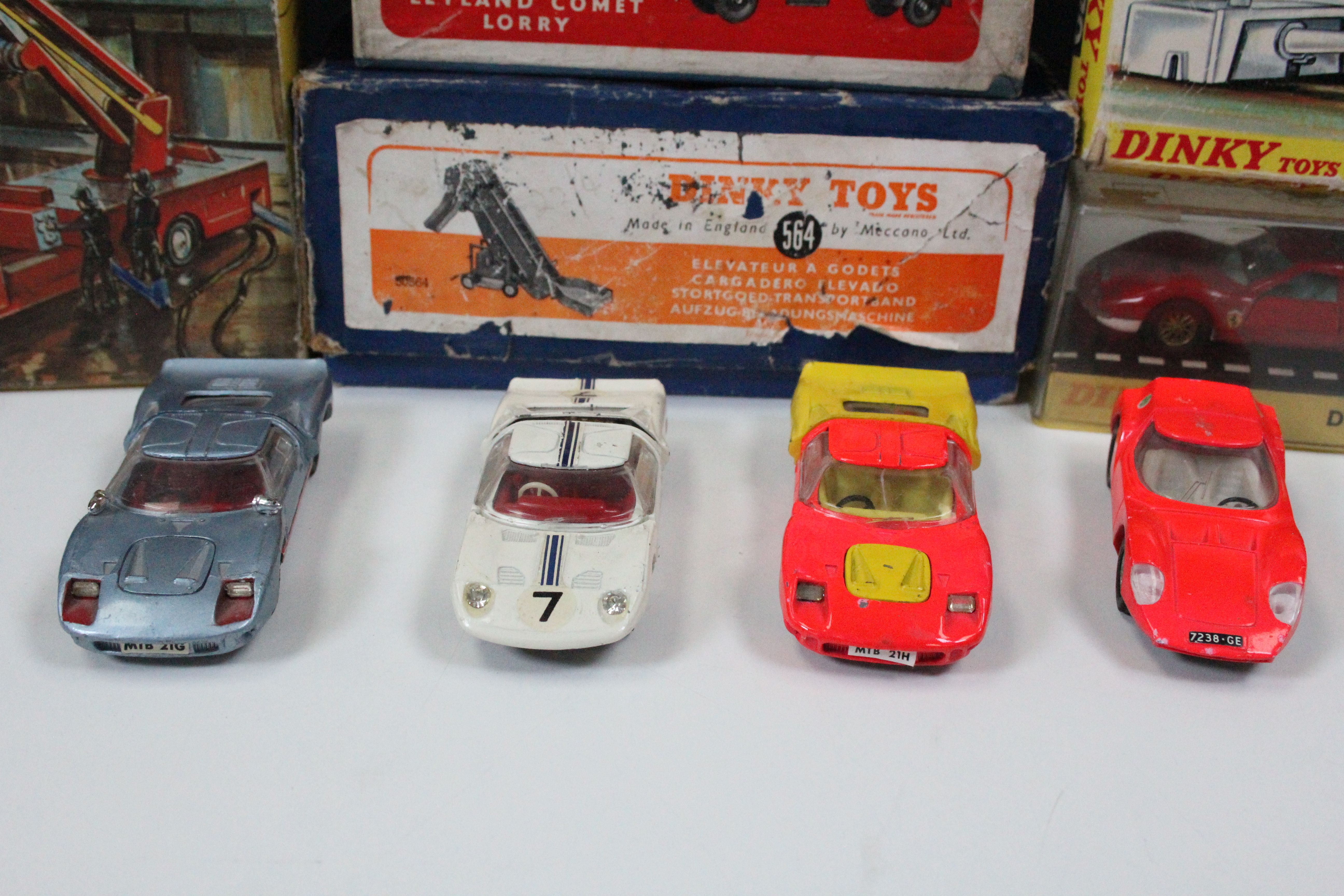 Nine boxed / cased Corgi, Dinky and Matchbox diecast models to include ...
