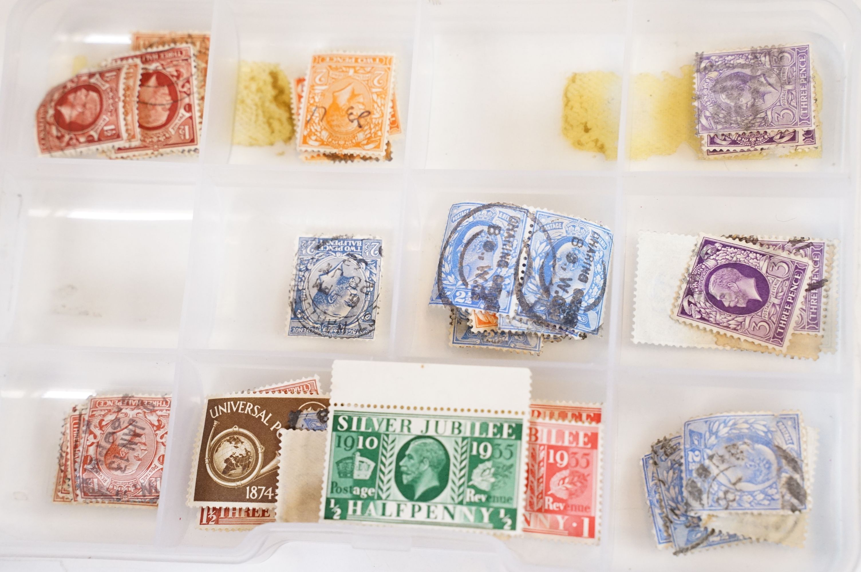 Collection of GB stamps, primarily late 20th century, some presentation ...