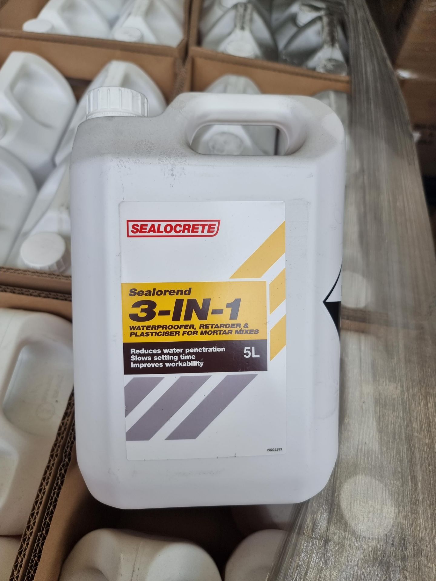 PALLET TO CONTAIN 108 X SEALED 5L TUBS OF SEALOCRETE. SEALOREND 3 IN 1 ...