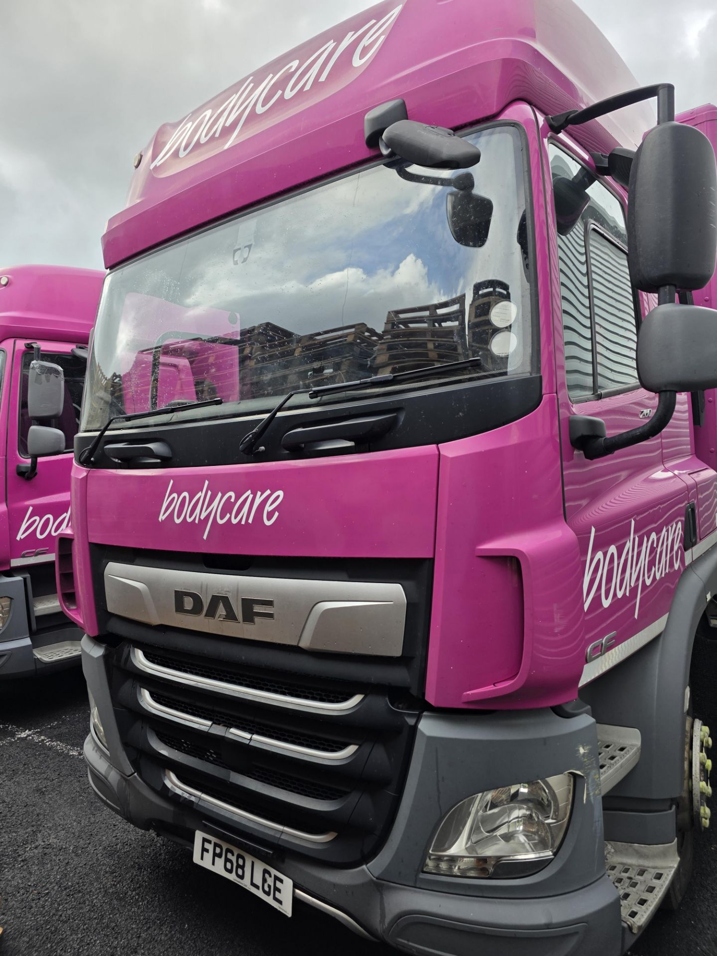 DAF CF 260 FA 18 Tonne Lorry – FP68 LGE Date Registered: 21/01/2019 MOT ...
