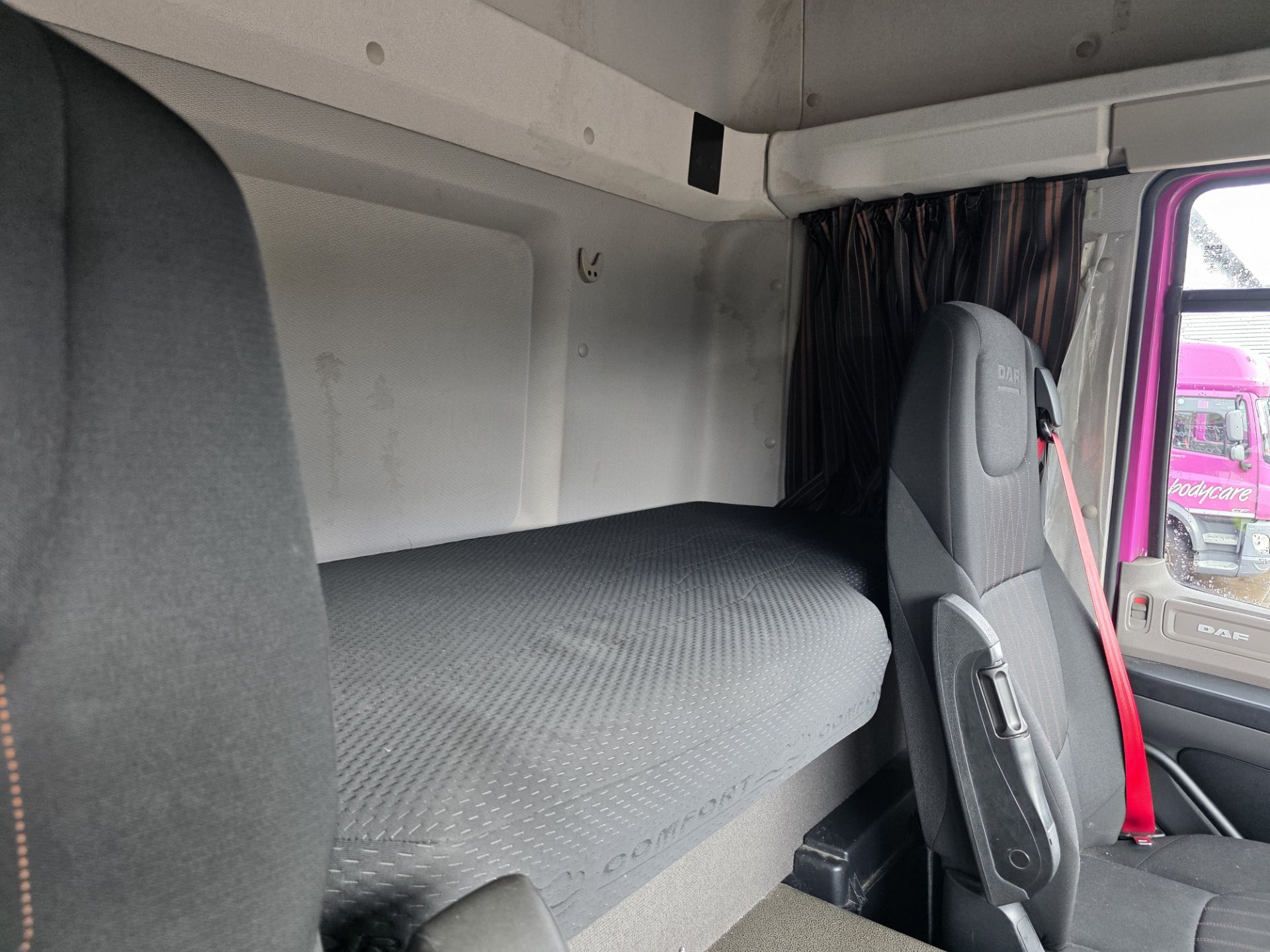 DAF CF 260 FA 18 Tonne Lorry – FP68 LGD Date Registered: 18/01/2019 MOT ...