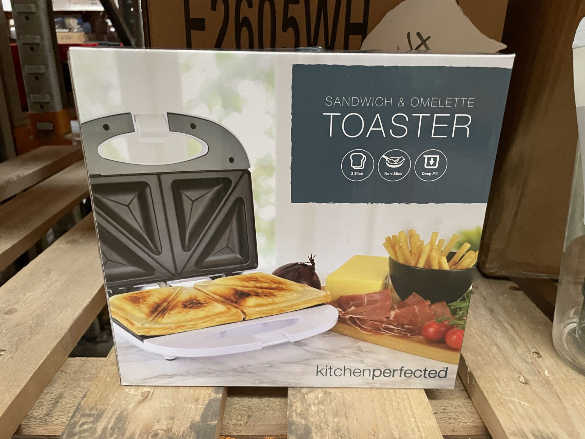 4 X BRAND NEW KITCHEN PERFECTED SANDWICH AND OMELLETTE TOASTERS R29.4