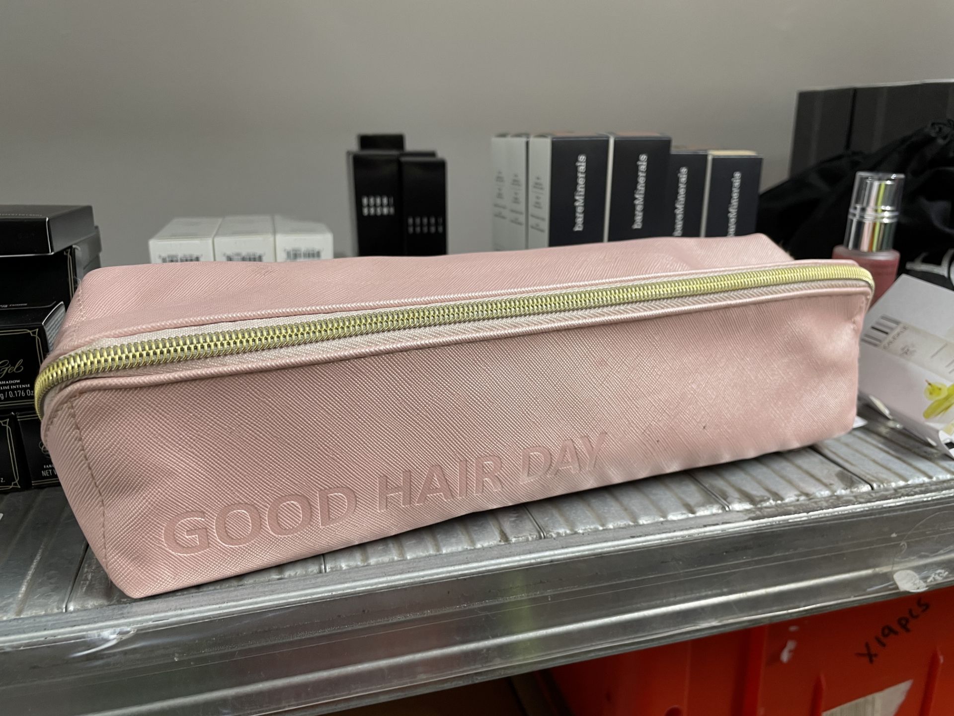 GHD MAX IN SUN KISSED ROSE GOLD WITH BRIGHT GOLD METALLIC ACCENTS ...