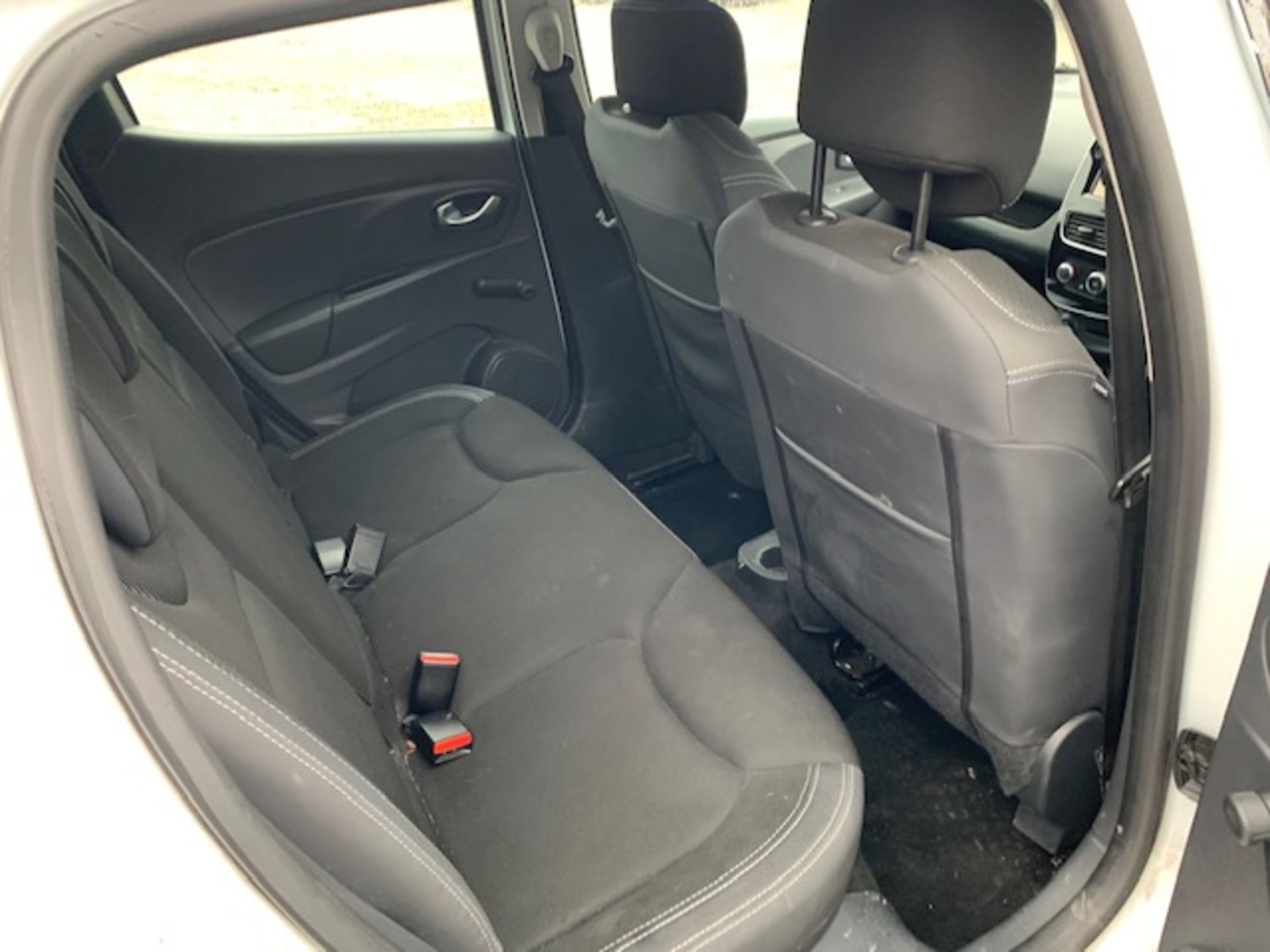 EK18 LTO WHITE RENAULT CLIO DYNAMIQUE NAV 1 X KEY LOGBOOK ALLOY WHEELS ...