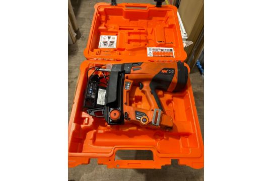 Spit Pulsa 40P+ 40mm 3.7V Li-Ion Brushless Concrete/Steel Cordless Gas ...