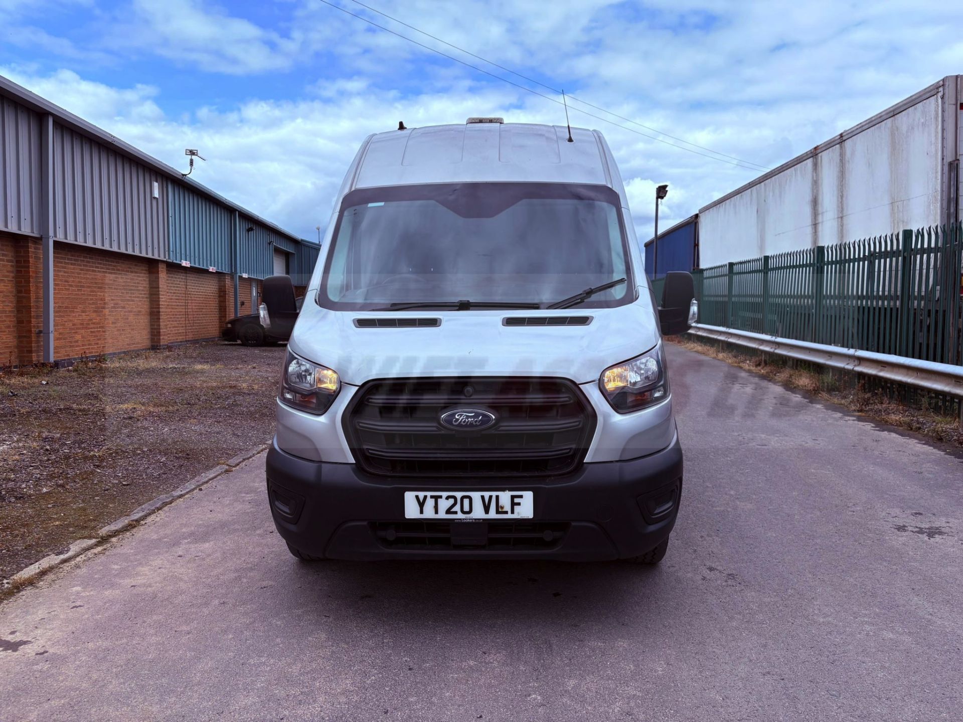 FORD TRANSIT 130 T350 MEDIUM WHEEL BASE HI-ROOF (2020-EURO 6) 2.0 TDCI ...