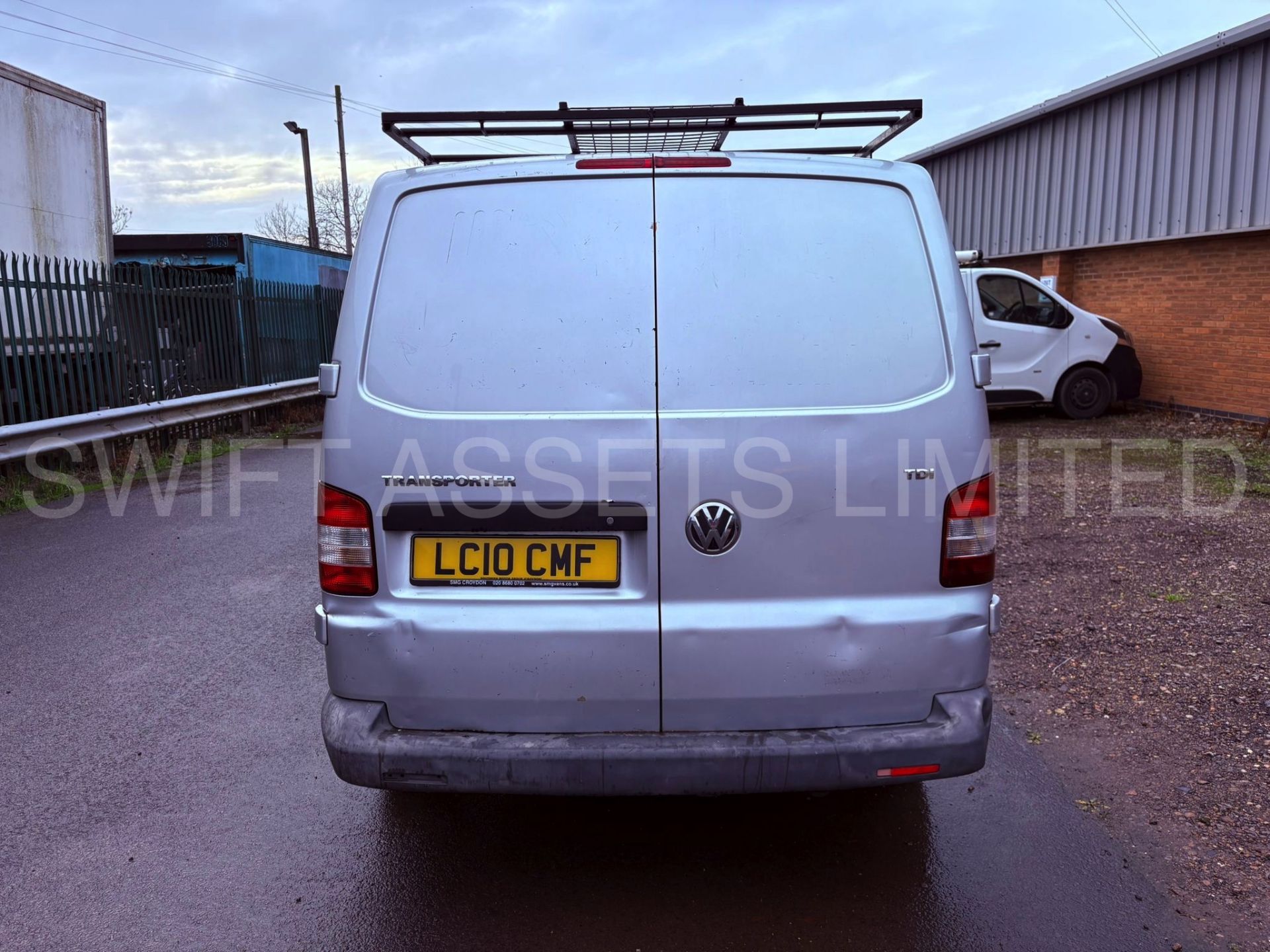 VOLKSWAGEN TRANSPORTER T30 2.0TDI *LONG WHEEL BASE* - 10 REG. - ROOF ...