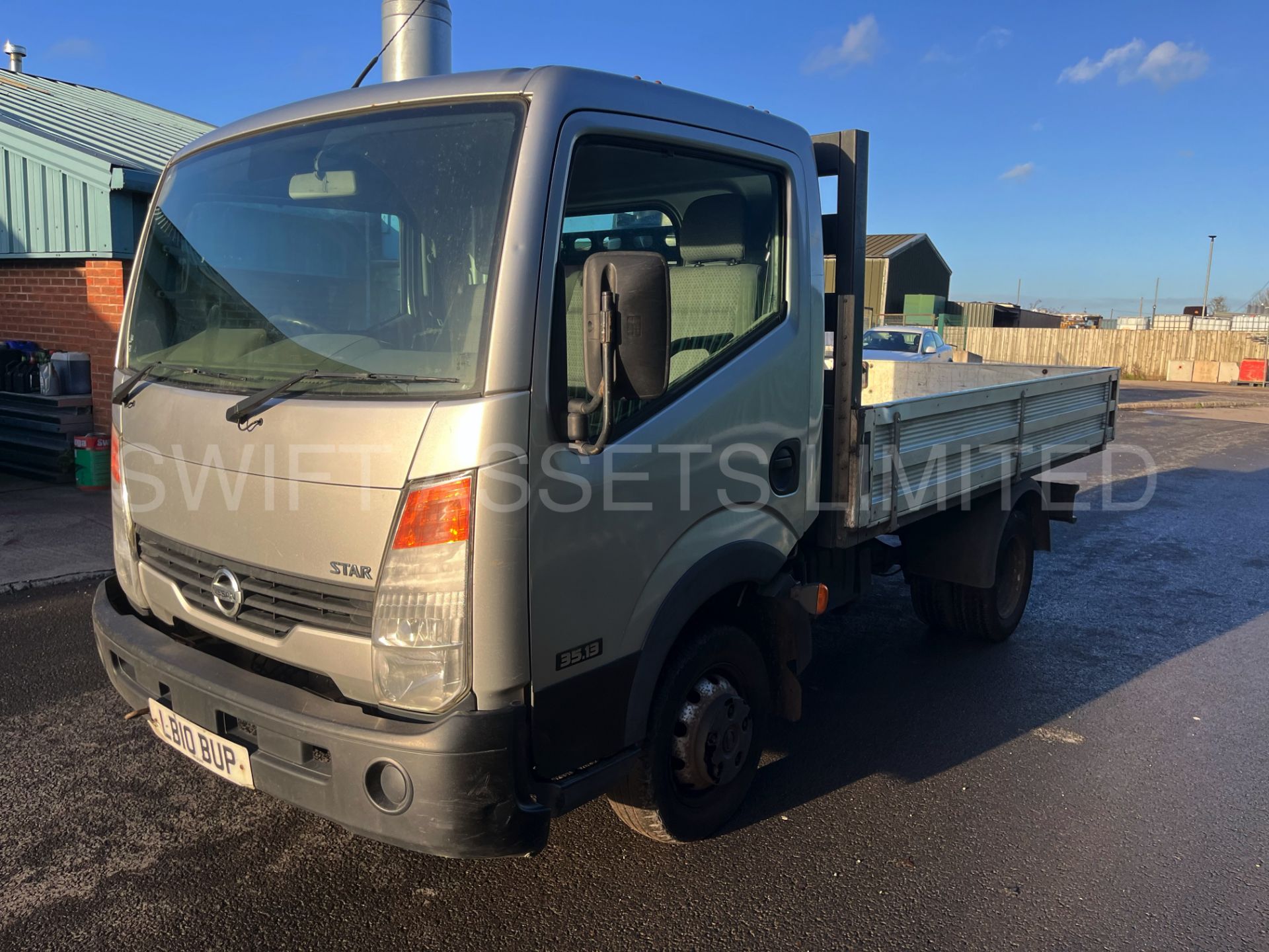 NISSAN CABSTAR 2.5DCI 35.13 S/C *DROPSIDE TRUCK* - 10 REG - WOW! !!! ON ...