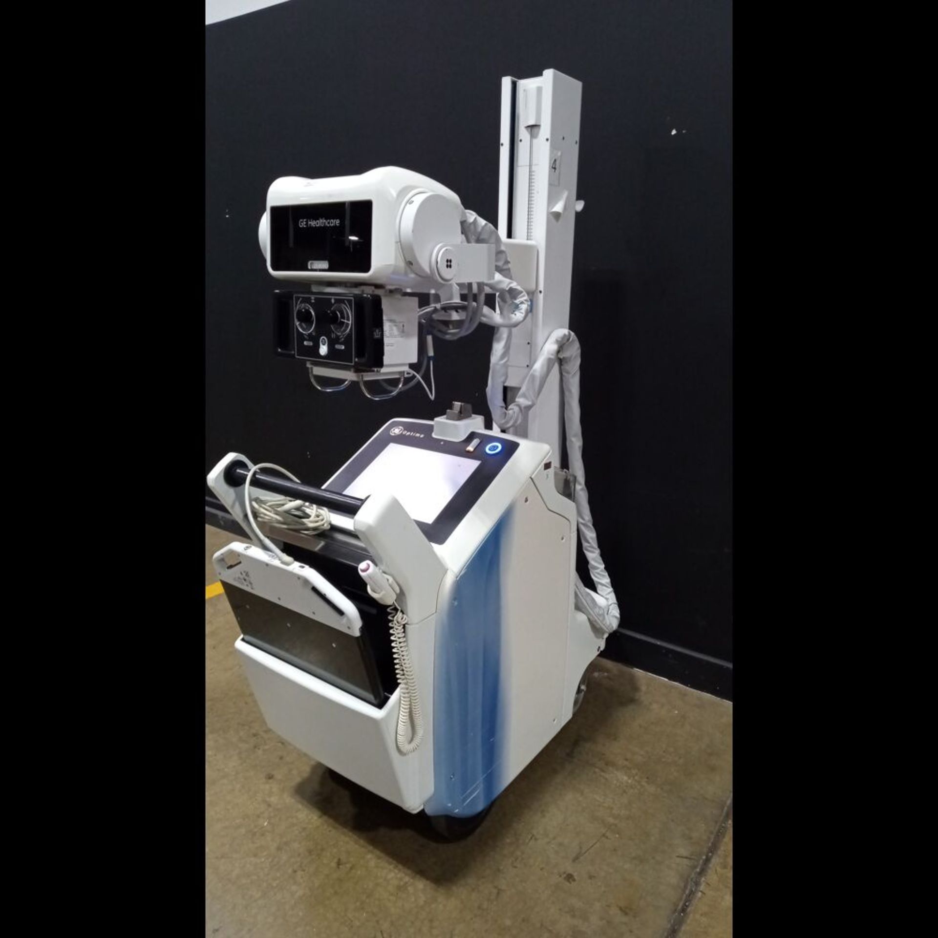 GE OPTIMA MOBILE X-RAY MACHINE (QTY 1)