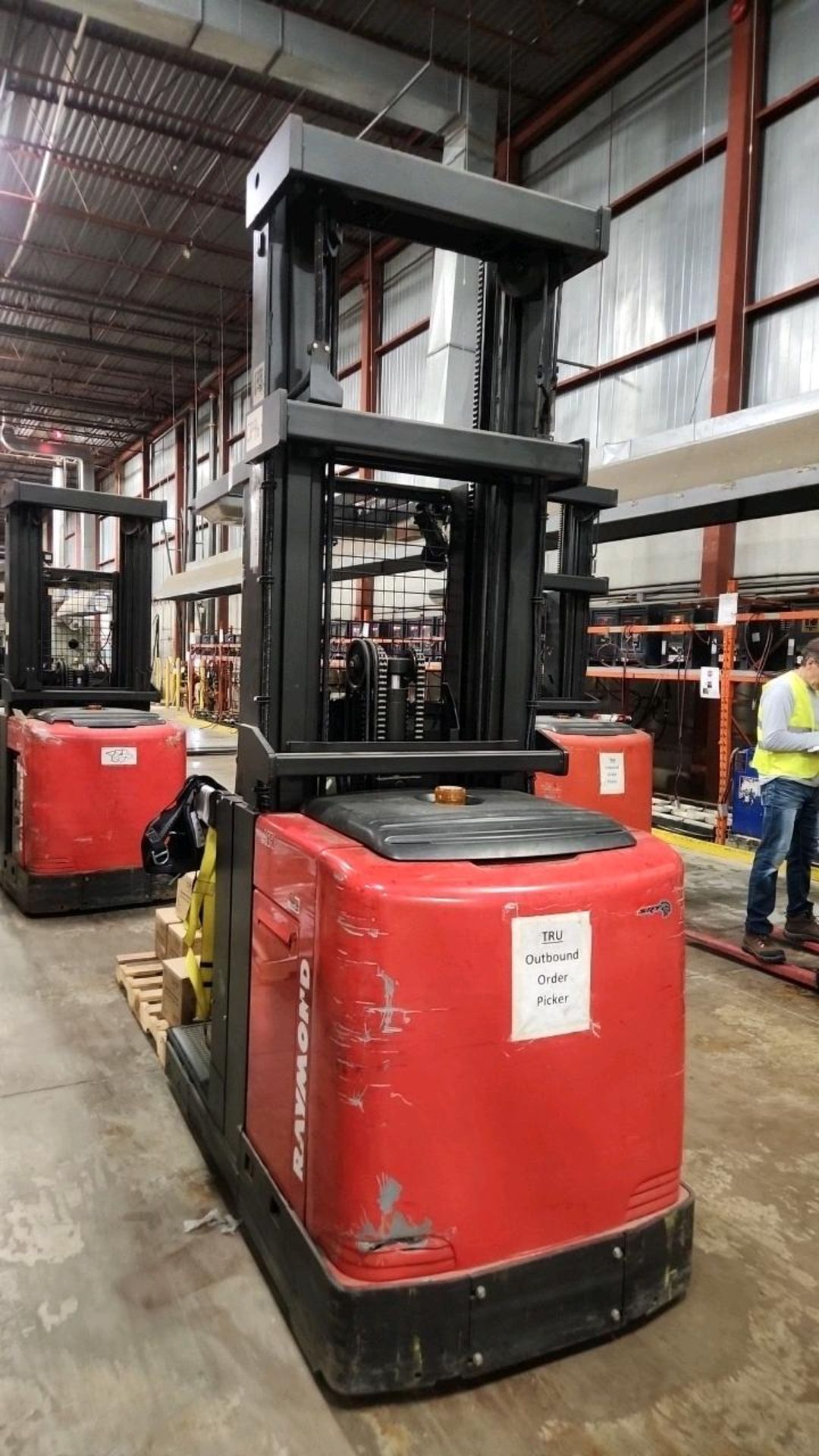 Raymond Stand Up Order Picker, mod. 540-0PC30TT, ser. 540-13-A17095, 24 ...