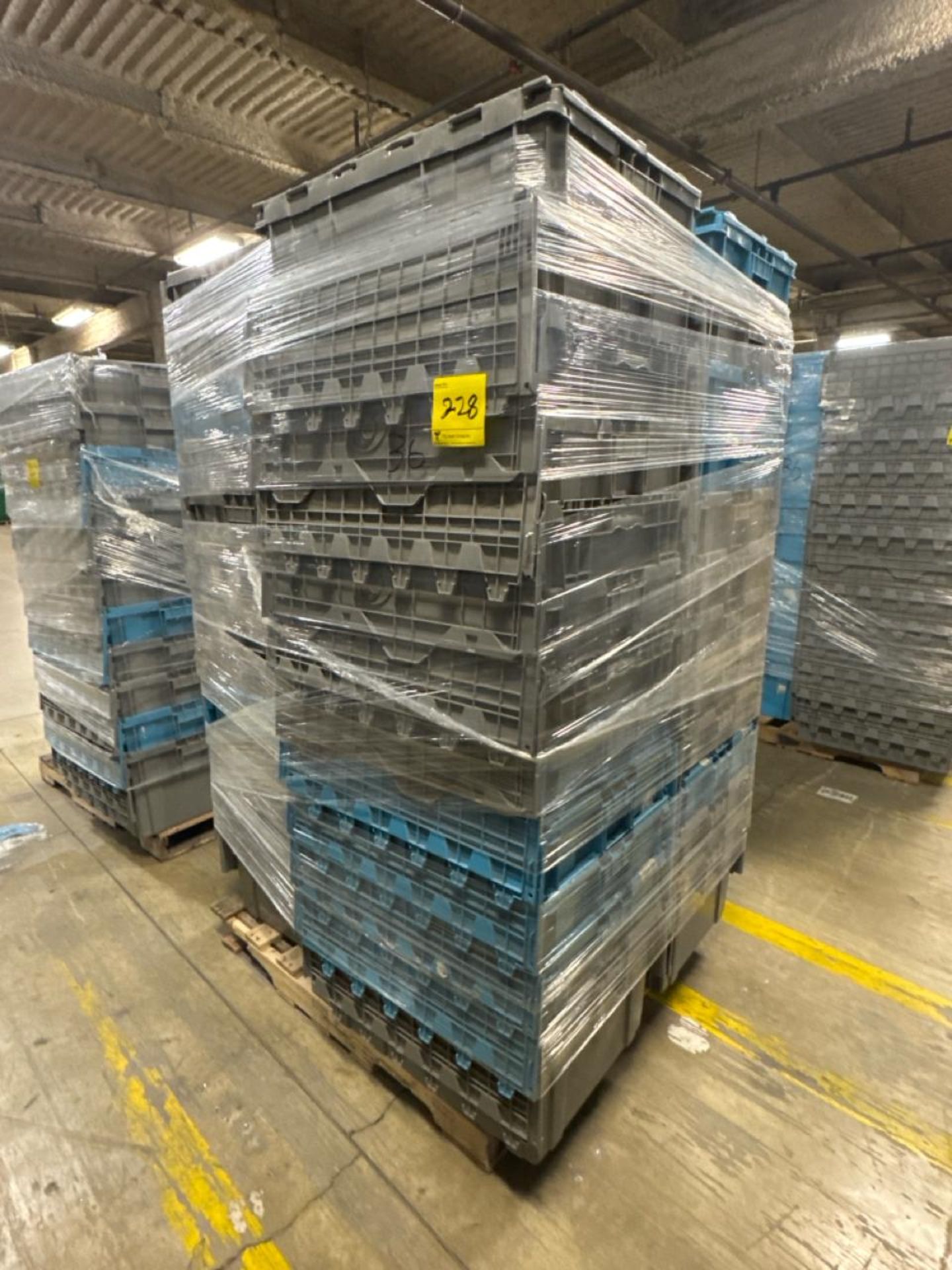 (36) plastic bins w/ flip-top lid, 20 in. x 26 in. x 14 in. deep