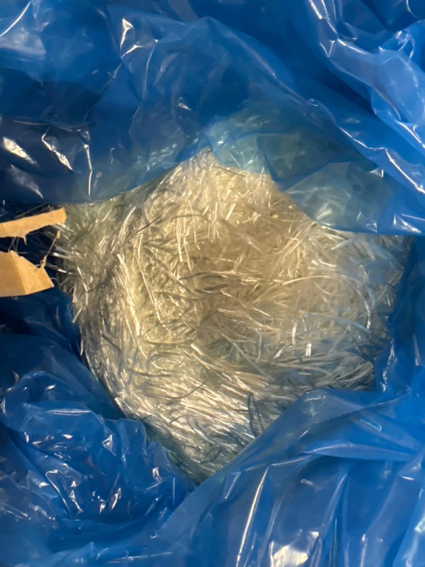 (2 totes) JM Johns Manville fibre glass strands, mod. SS LCF 16 991 102 ...