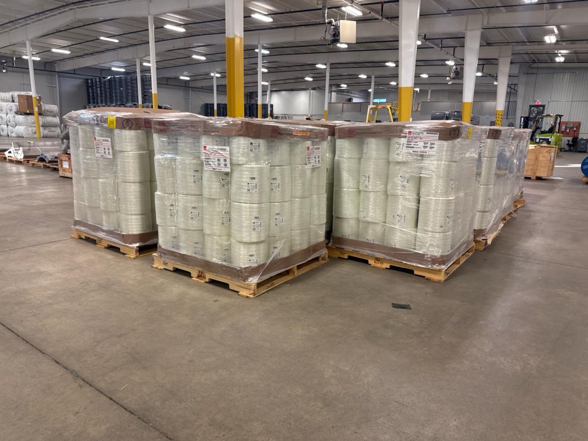 (approx. 64 spools x 22 skids = 1408 spools) OC Owens Corning Advantex ...