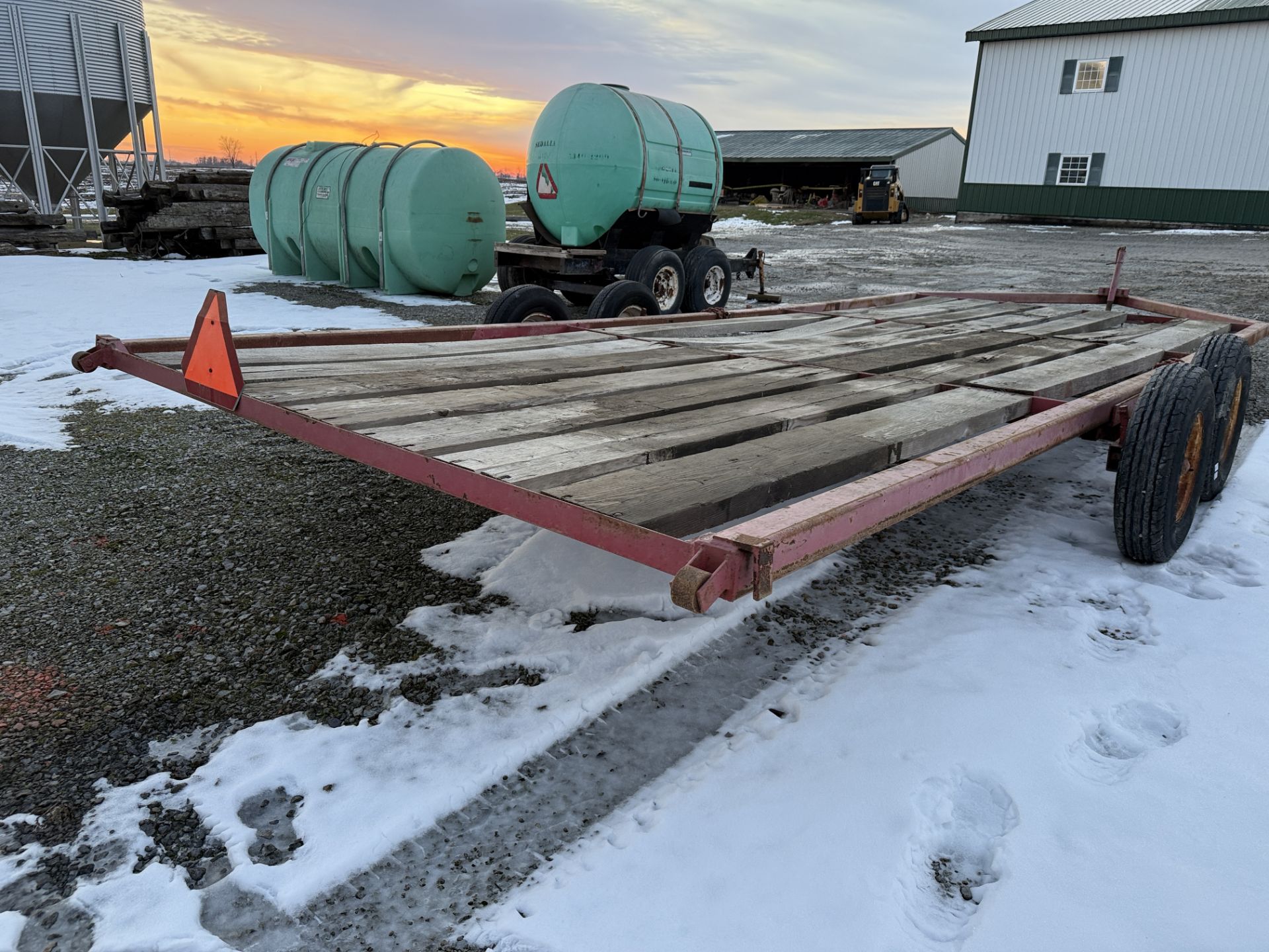 24’ Donahue Planter Trailer, (2) brand new tires