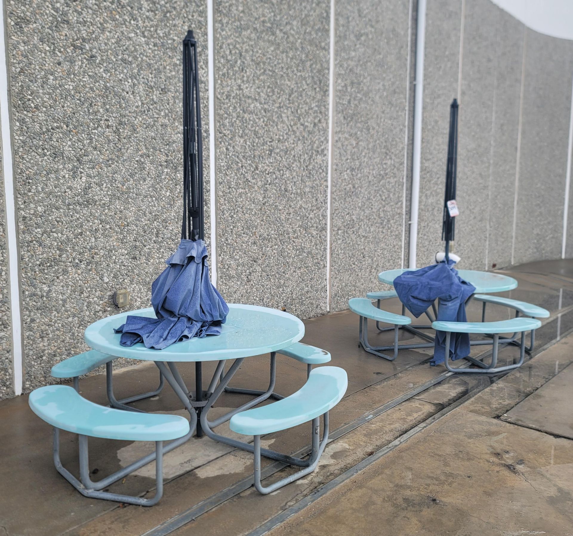 LOT - (2) PICNIC/LUNCH TABLES, 55" TABLE DIAMETER, 78" OVERALL ...