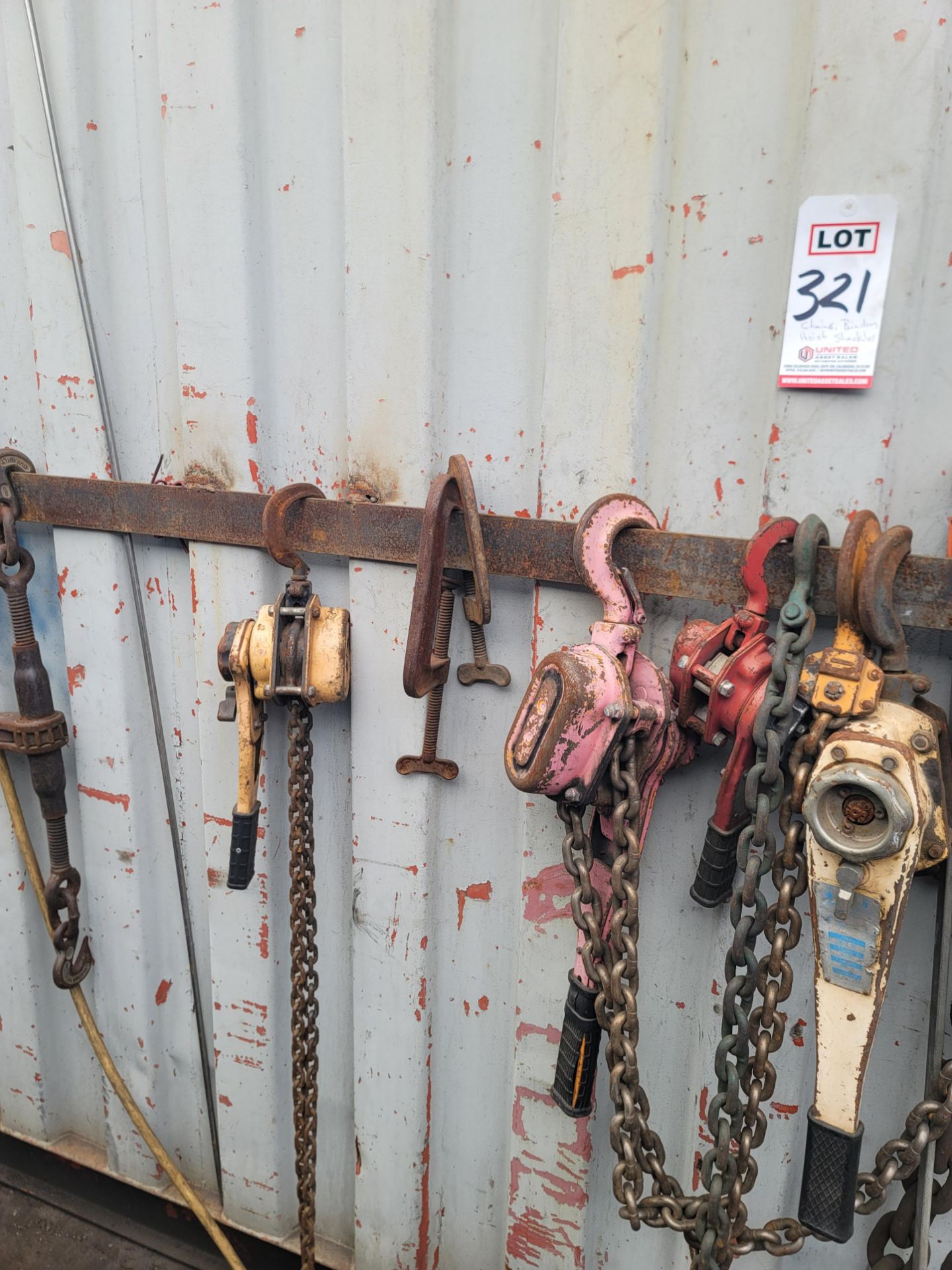LOT - ASSORTED CHAIN, LEVER HOISTS, BINDER, SHACKLES, ETC.