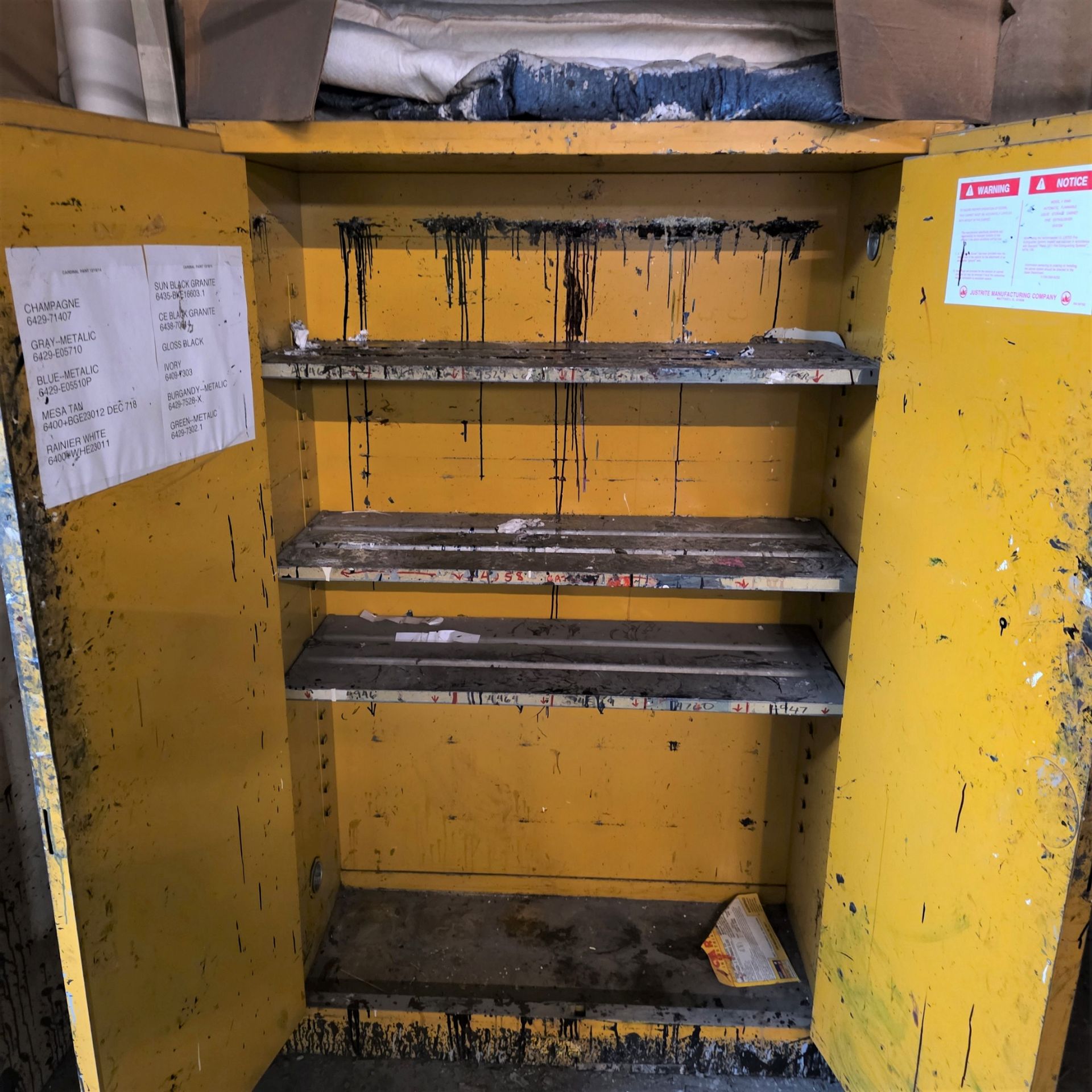 JUSTRITE FLAMMABLE LIQUID STORAGE CABINET, MODEL 25450, 45-GAL CAPACITY ...