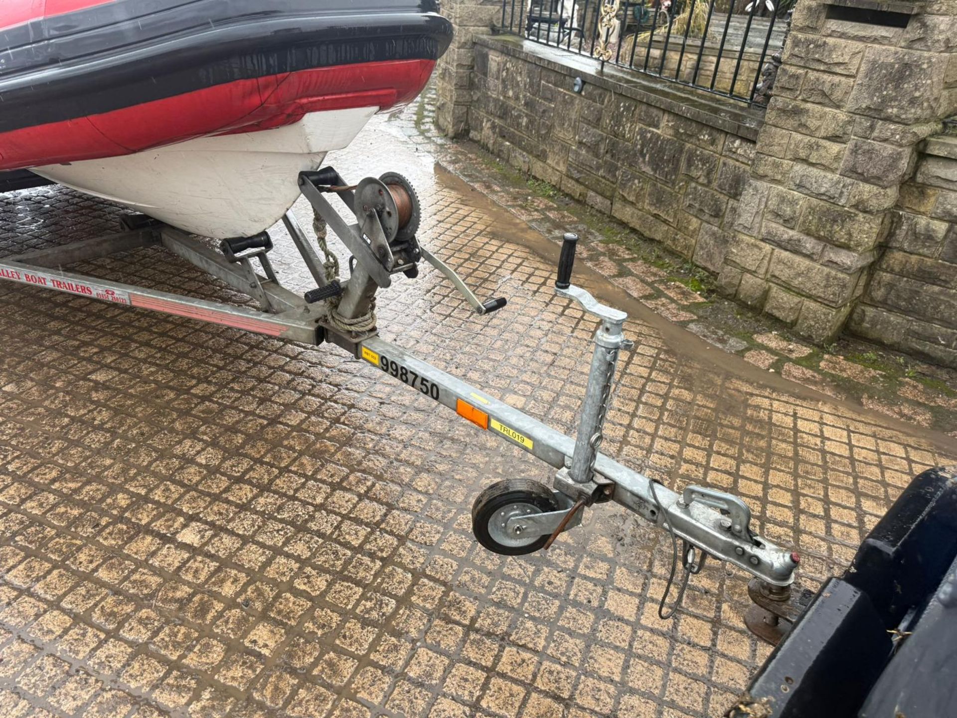 VC00050 Information from the seller: VALIANT DR-490 40HP RHIB BOAT WITH ...