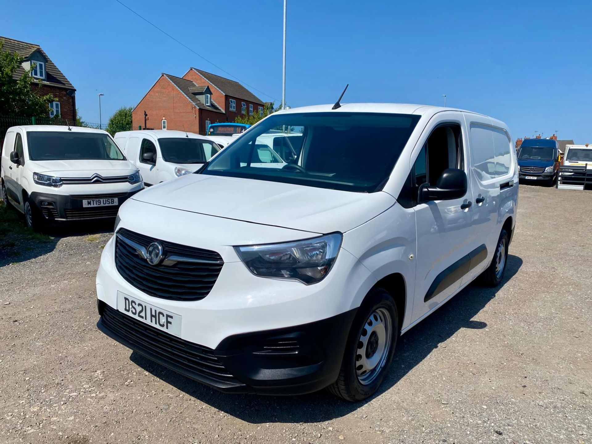 VC00068 Reg: DS21 HCF Information from the seller: 2021 VAUXHALL COMBO ...