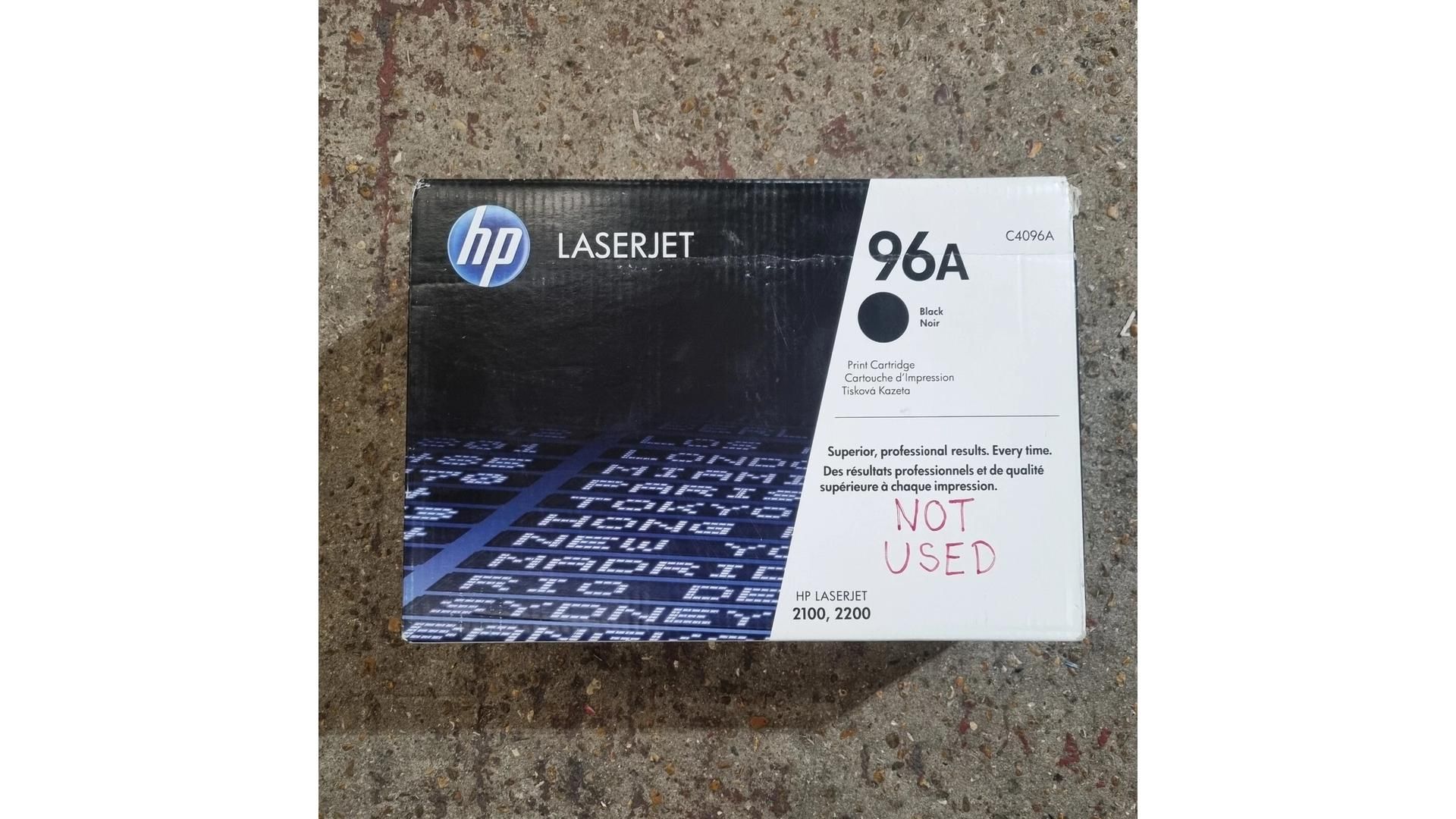 HP LaserJet 96A Print Cartridge, Black. Box damaged
