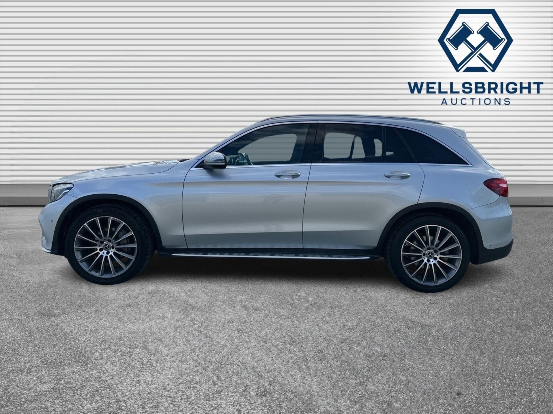 Mercedes GLC 220d "Premium" 4Matic AMG-LINE (18 Reg) Automatic ...