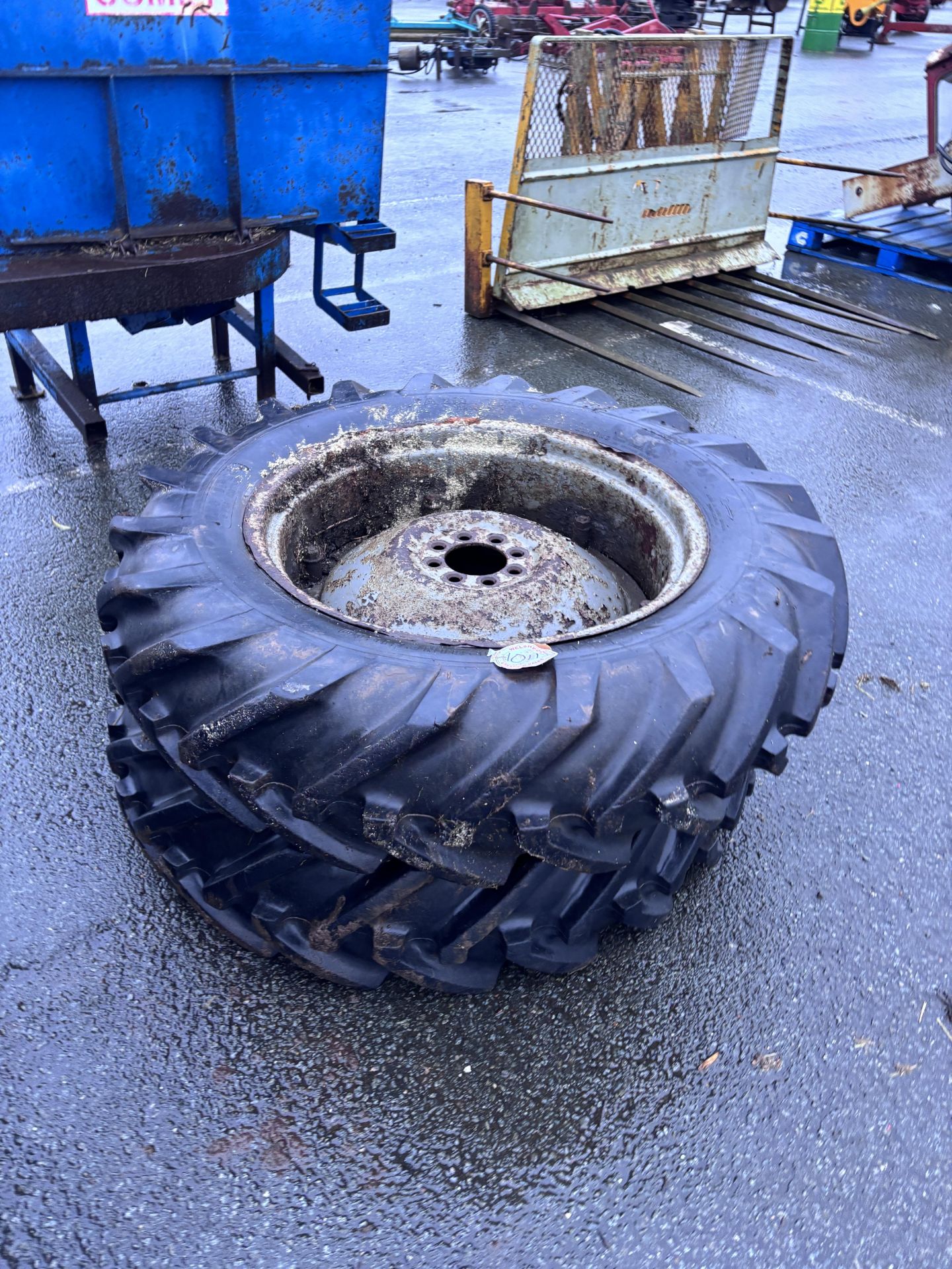 FERGUSON REAR WHEELS AND TYRES