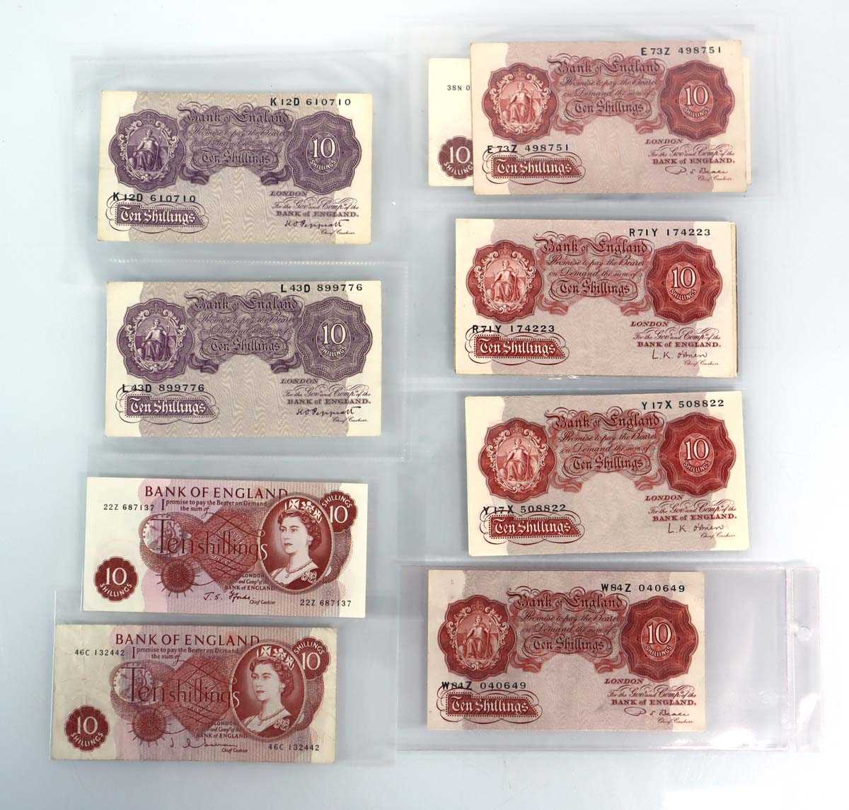 A group of Ten Shillings banknotes including Peppiatt, O'Brien, Hollom ...