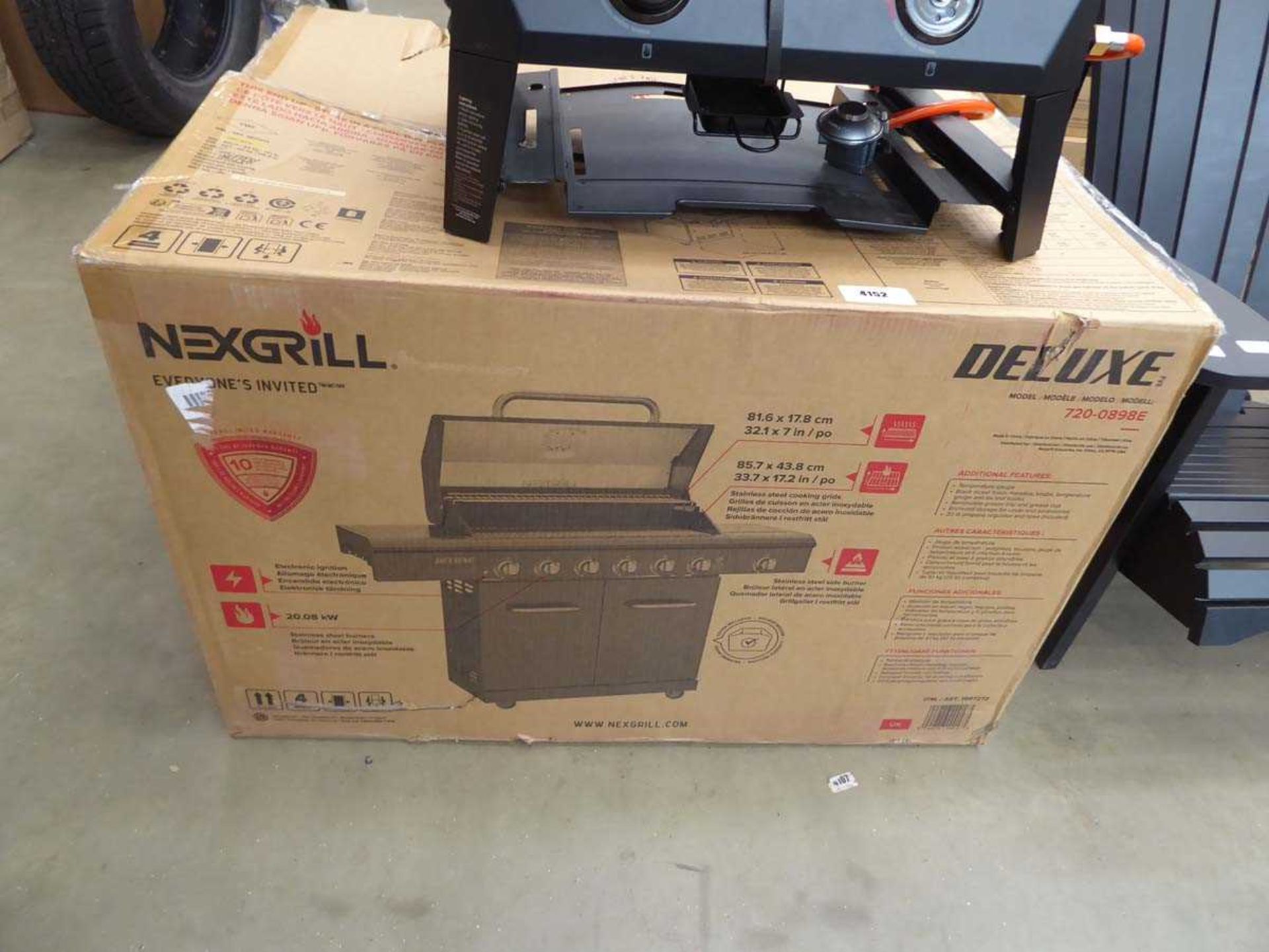 +VAT Nexgrill 6 burner Deluxe gas BBQ with side burner