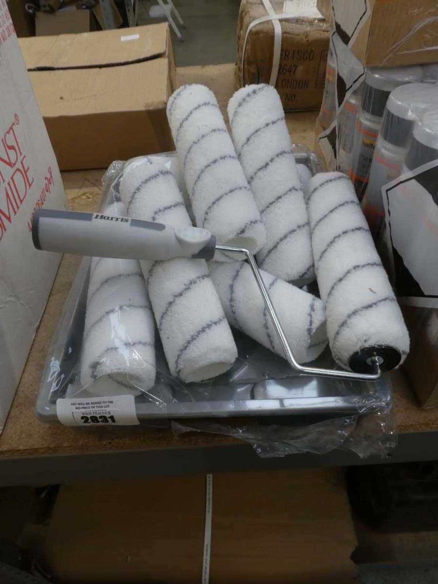 +VAT Decorators tray and quantity of Harris deocrators rollers