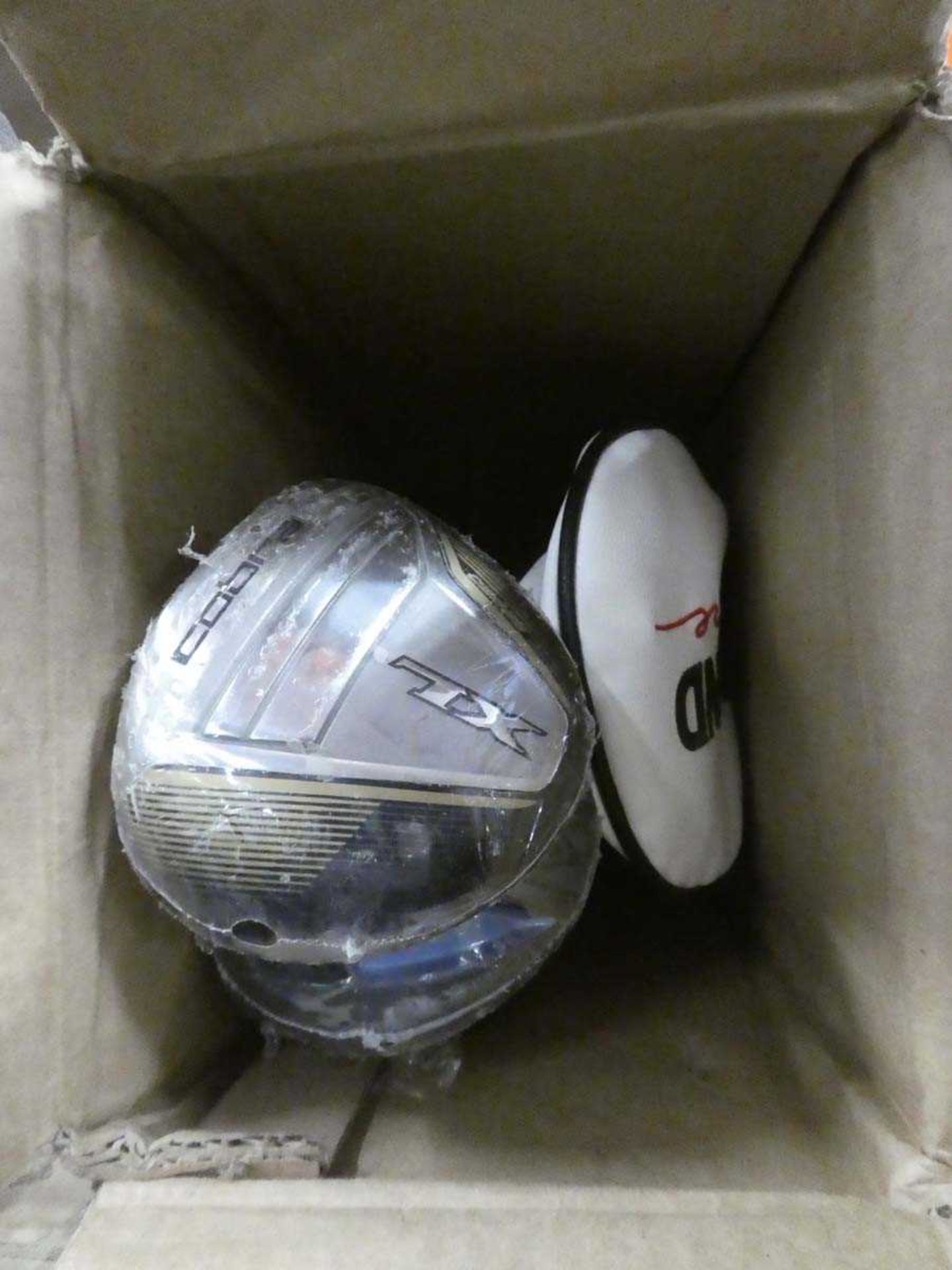 +VAT Box containing Callaway golf clubs incl. Callaway Edge, White Hot ...