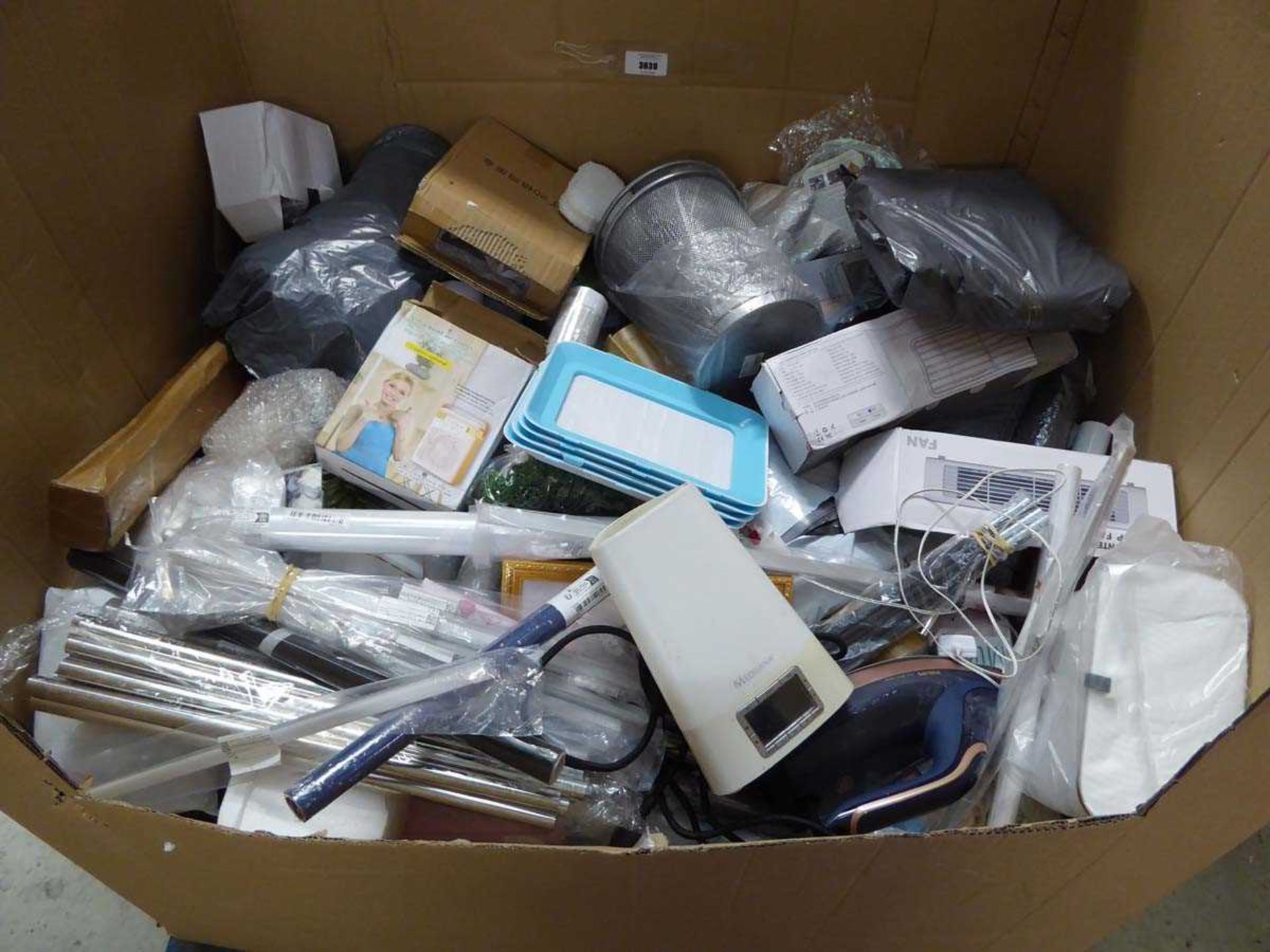 +VAT Large pallet box of mixed household items