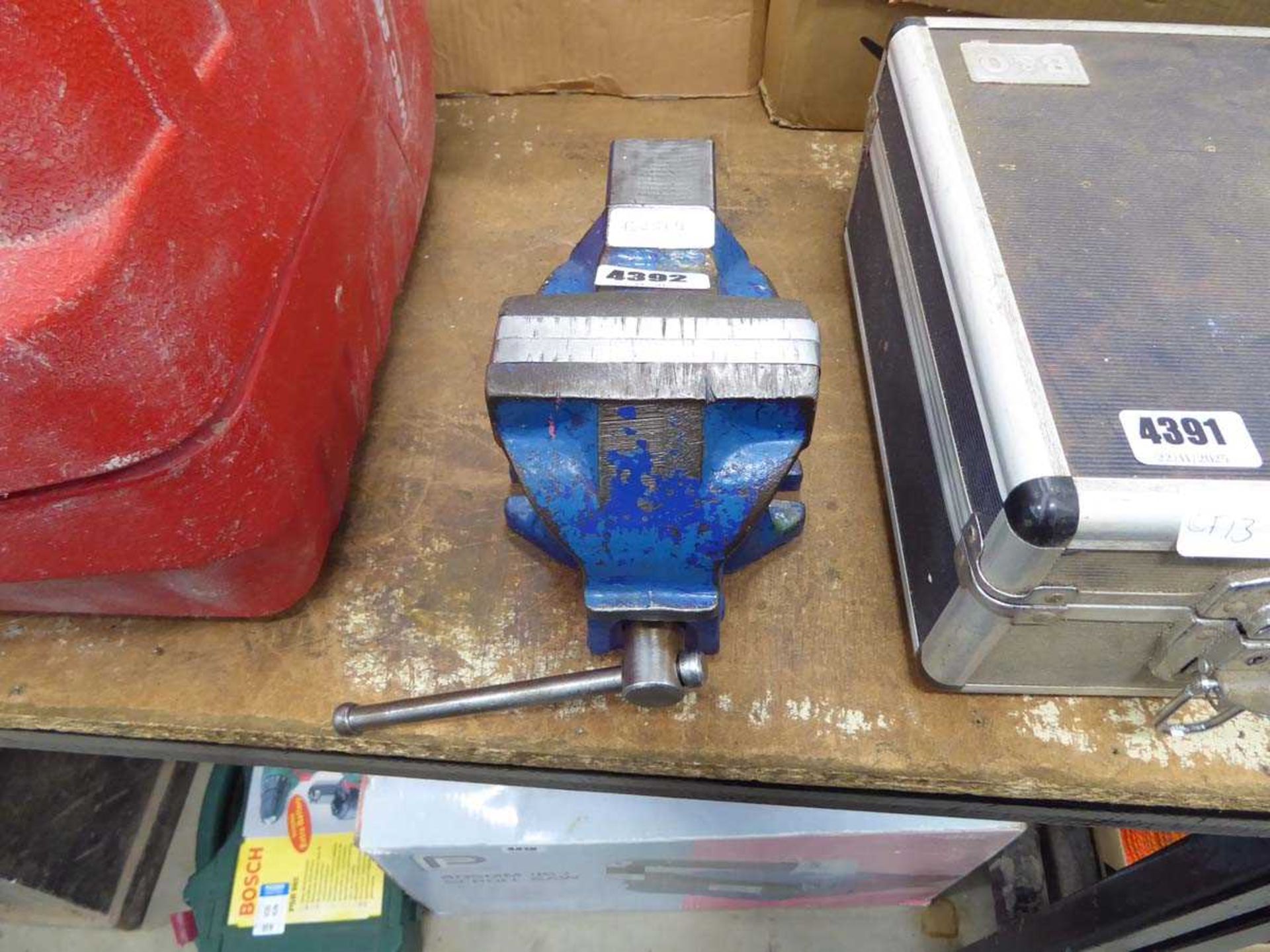 Record 1 tonne engineers vice