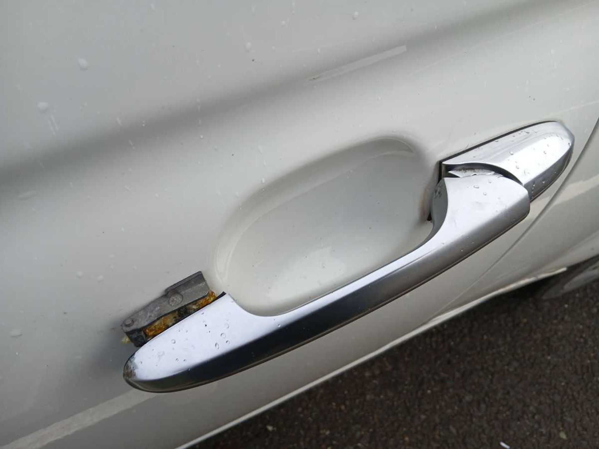 (WV65 YLG) 2015 Fiat 500 S 3-door hatchback in white, 1242cc petrol, 5 ...